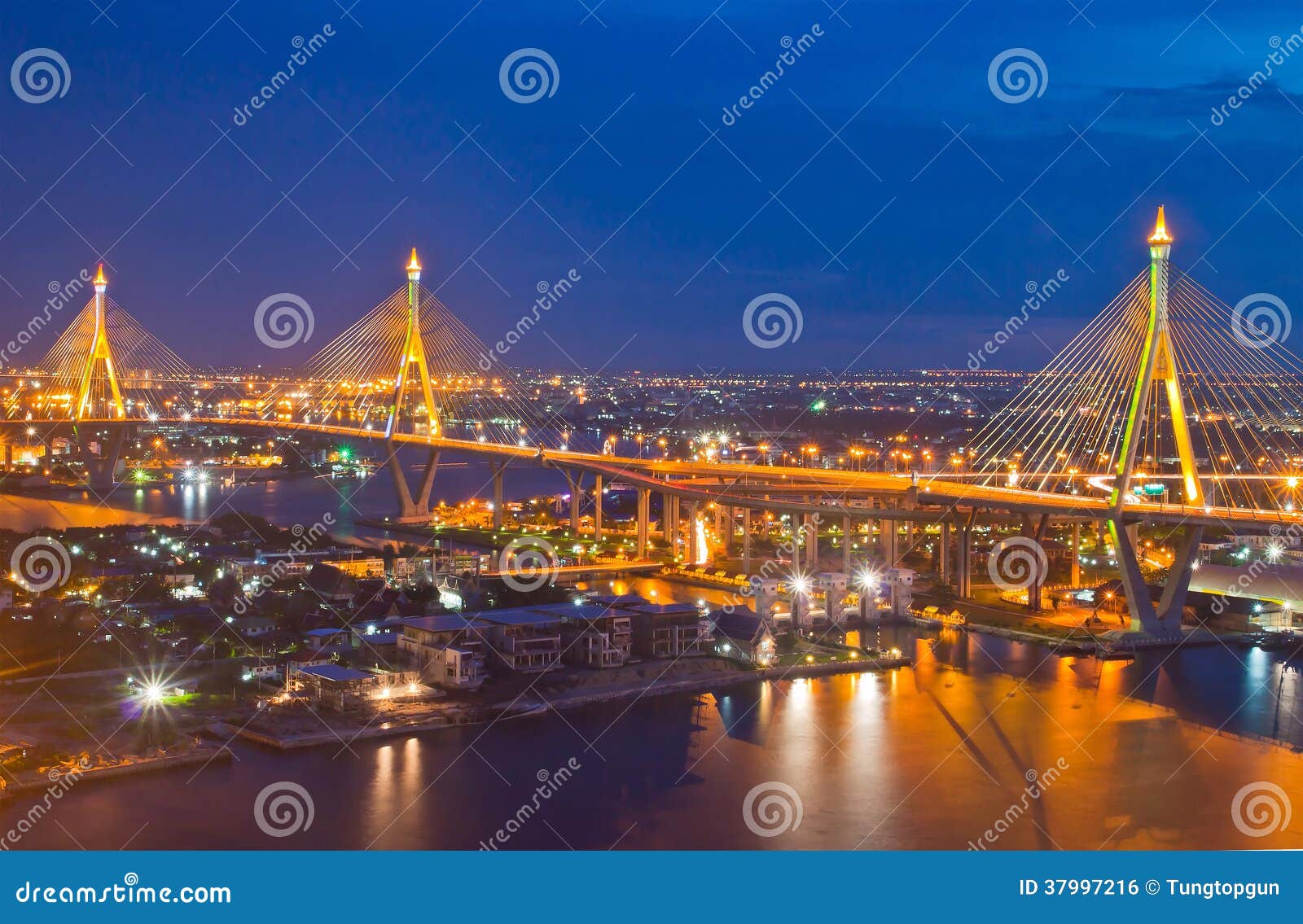 Mega bridge stock photo. Image of roller, architecture - 37997216