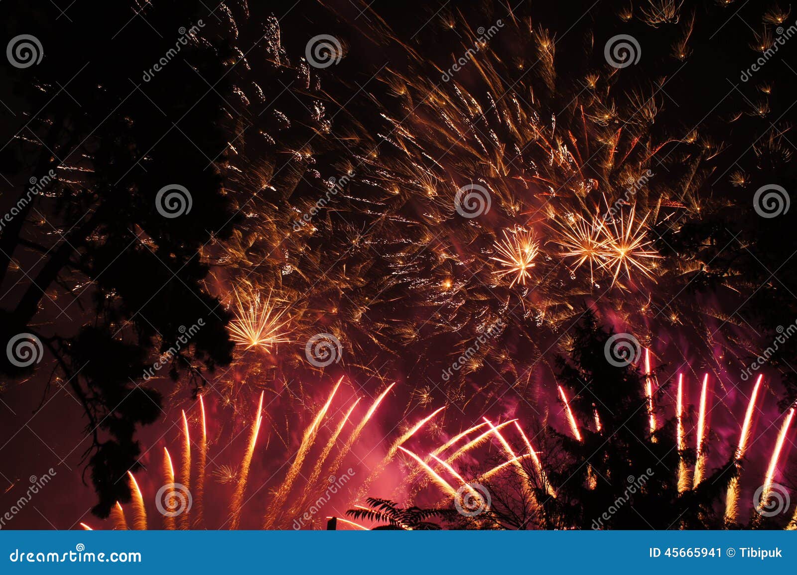 Mega fireworks show stock image. Image of fireworks, mega - 45665941