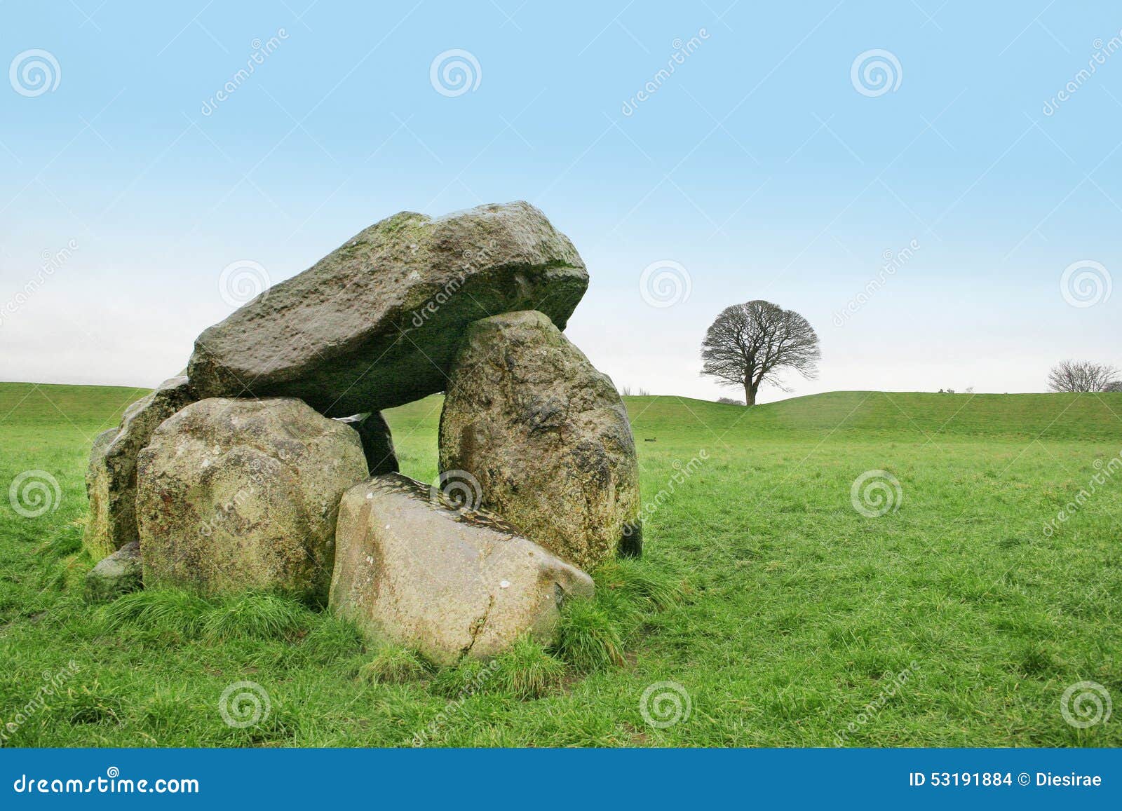 Megalith photo stock. Image of historique, mégalithe - 53191884