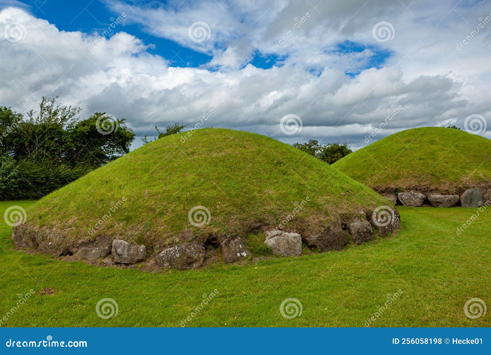 Megalithic Tombs of Newgrange in Ireland Stock Photo - Image of ...