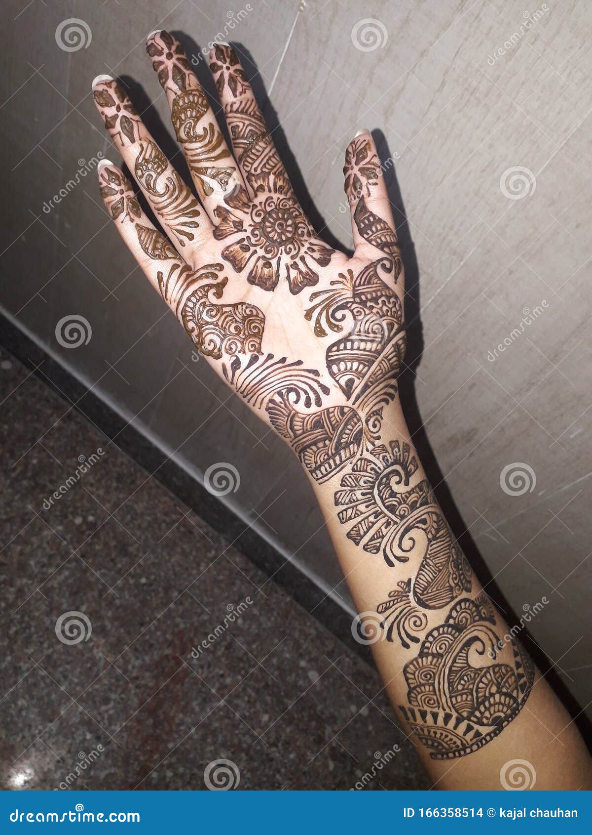 Mehandi Design Latest Full Hand Mehandi Stock Photo - Image of latest ...