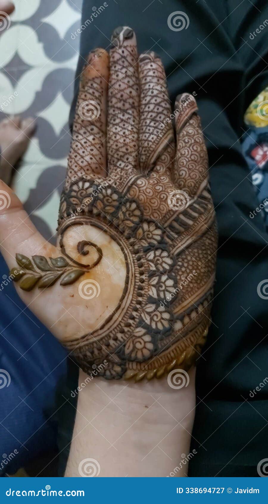 Mehndi design work mehandi stock image. Image of style - 338694727