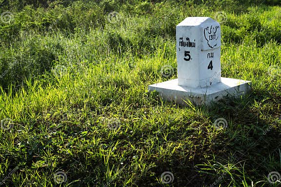 Meilenstein stockbild. Bild von zieleinheit, tourist - 63607657