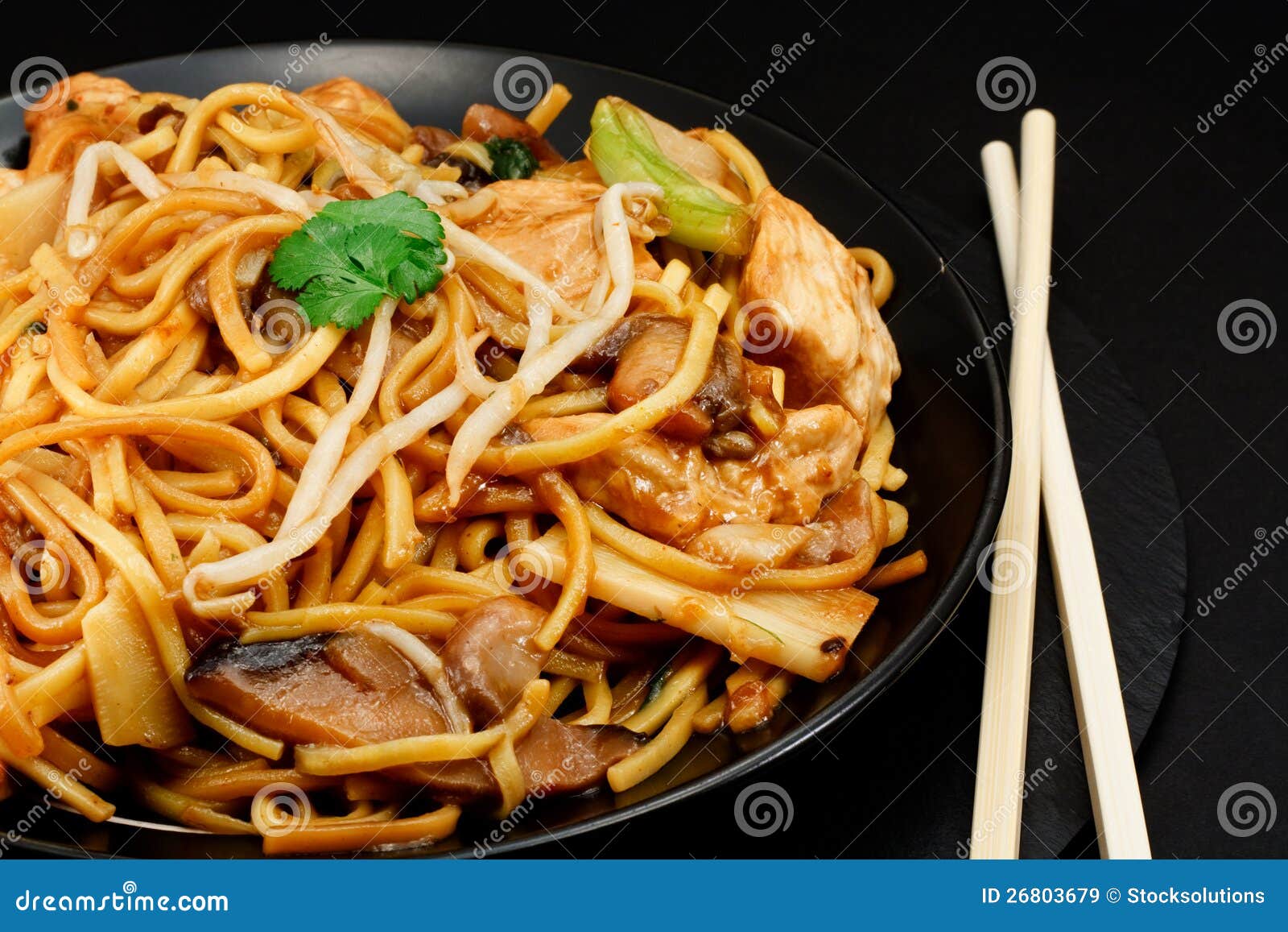 Mein da comida da galinha imagem de stock. Imagem de afastado - 26803679