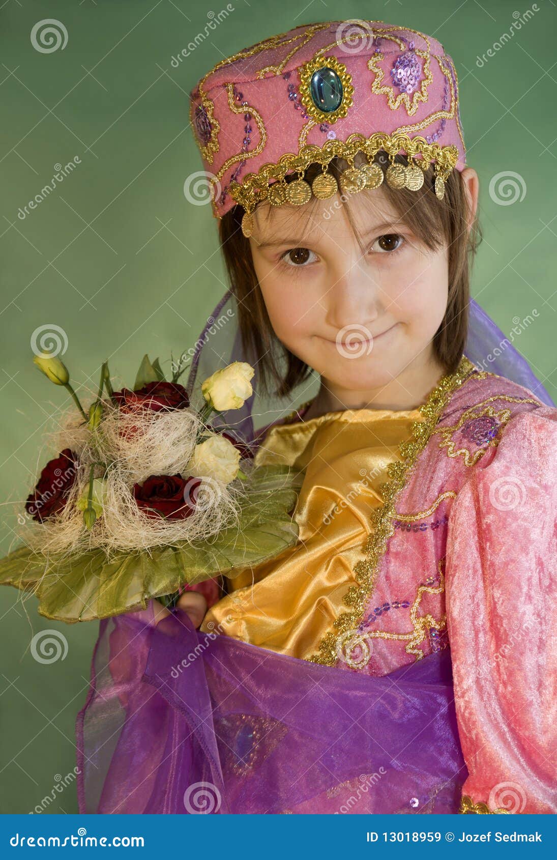 Meisje in De Carnaval Kleren Stock Afbeelding - Image of glimlach ...