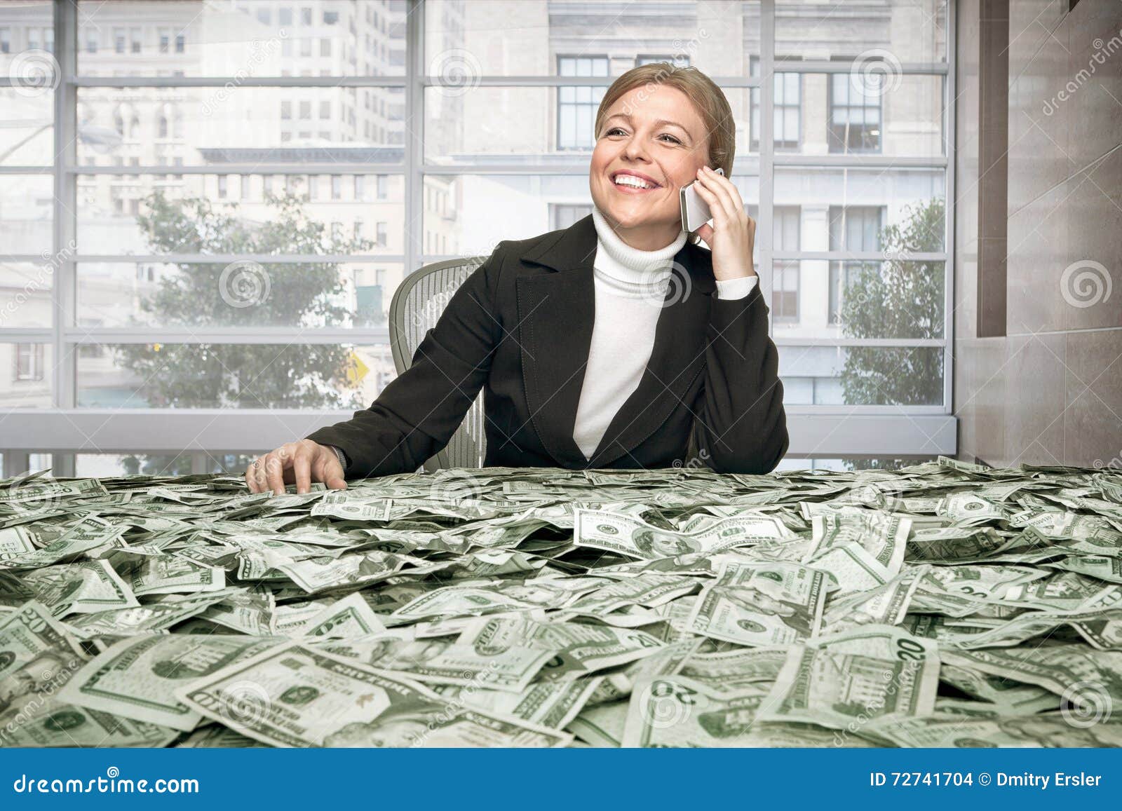 Meisje met contant geld stock foto. Image of contant - 72741704