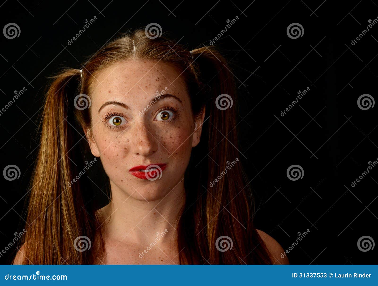 Meisje met Sproeten stock afbeelding. Image of kaukasisch - 31337553