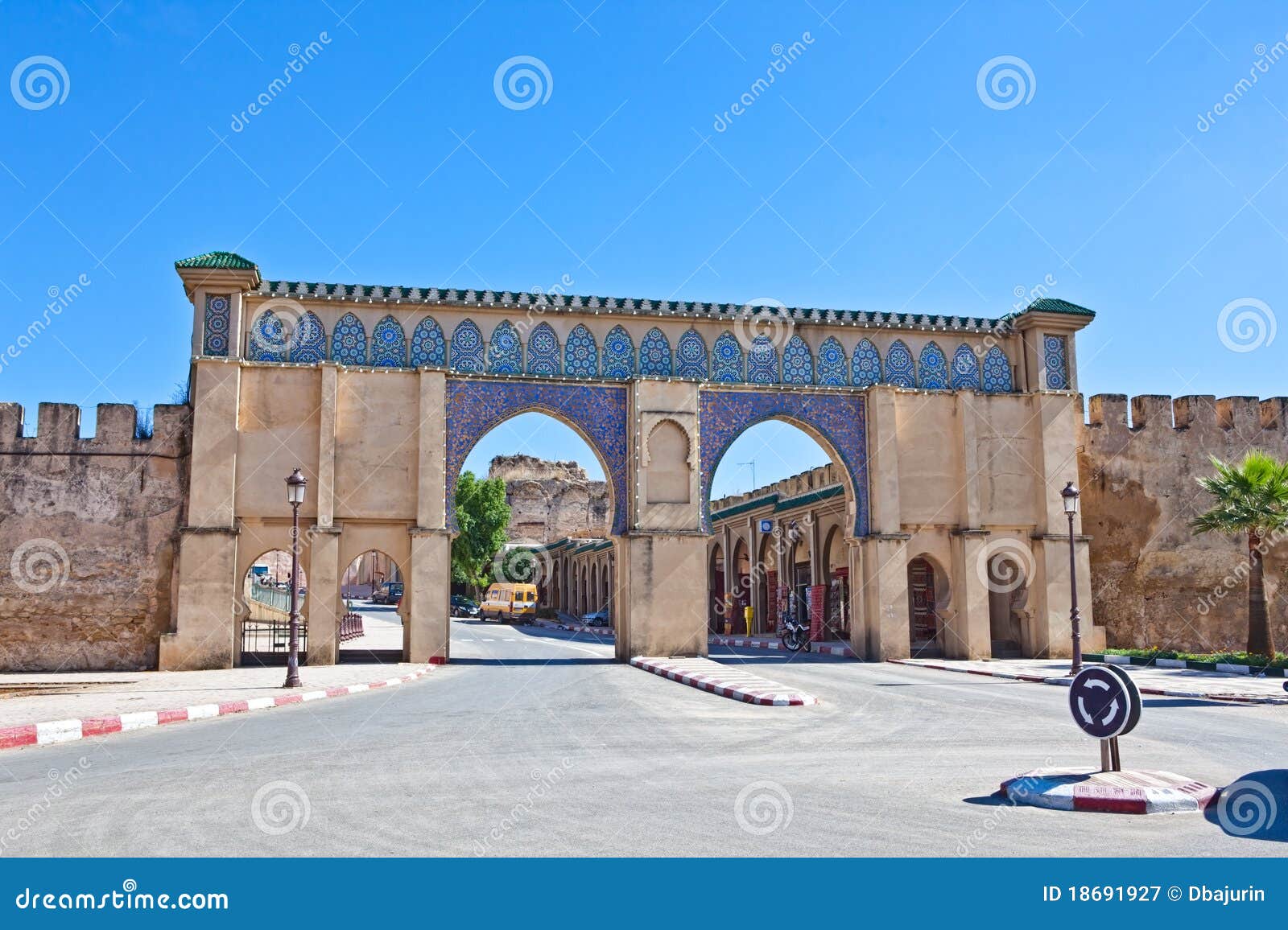Meknes Marocco 2010 image stock. Image du entrée, pierre - 18691927