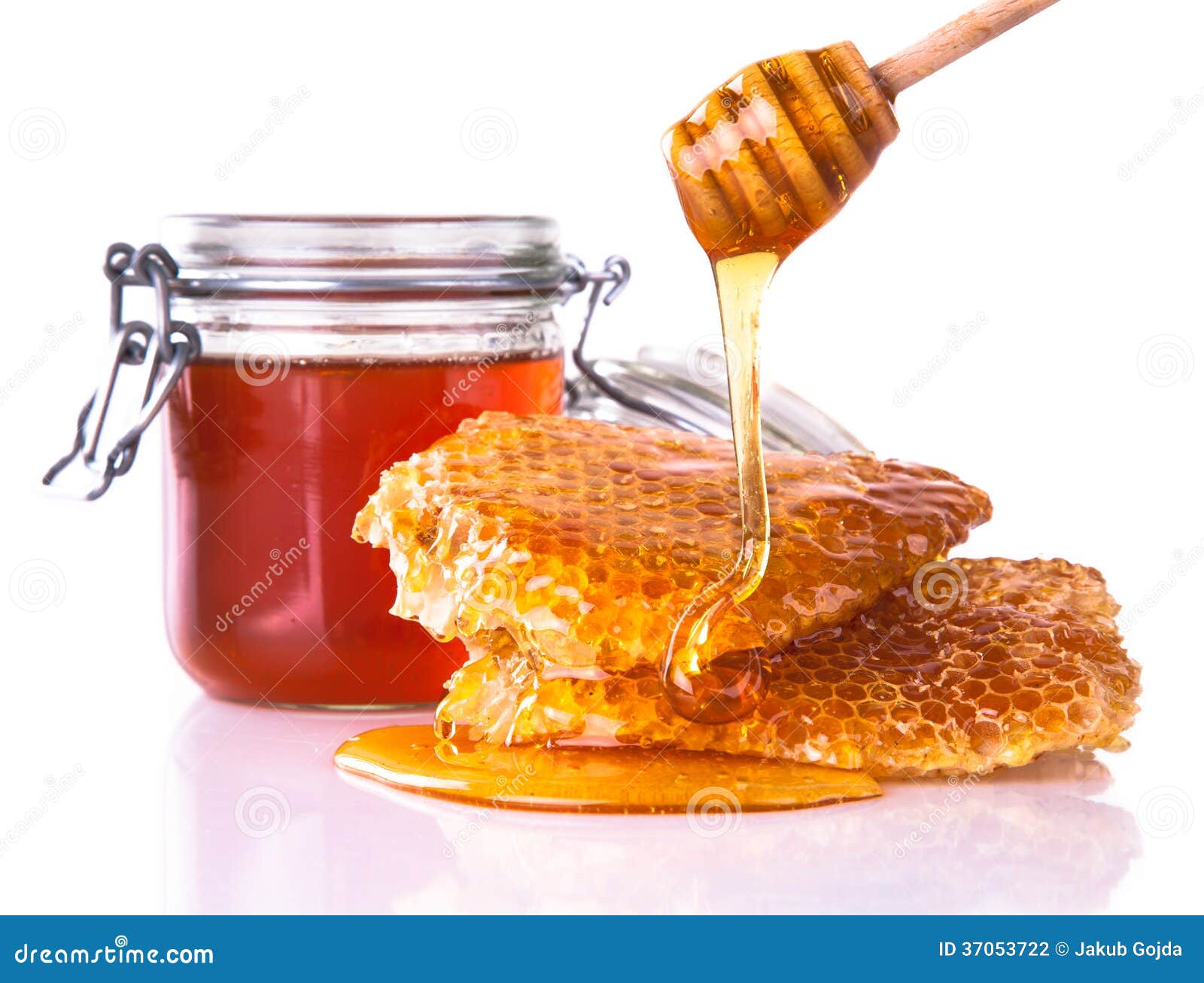 Mel Com O Favo De Mel, Isolado No Fundo Branco Foto de Stock - Imagem ...