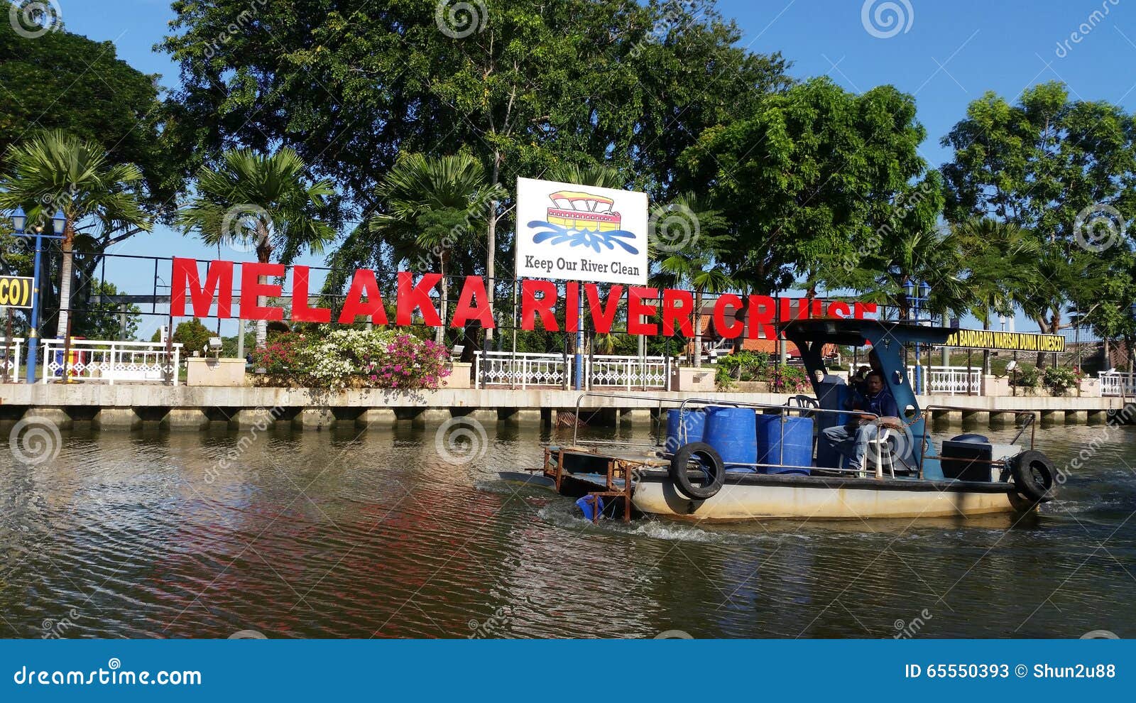 Melaka River Cruise editorial stock photo. Image of port - 65550393