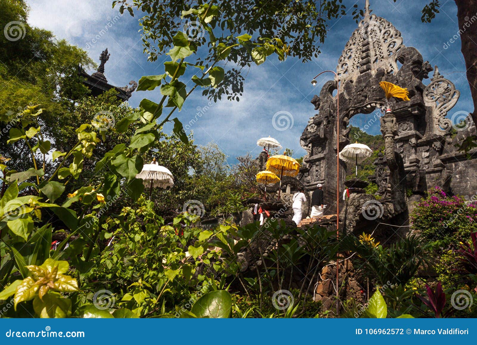 Melanting temple editorial photography. Image of middle - 106962572