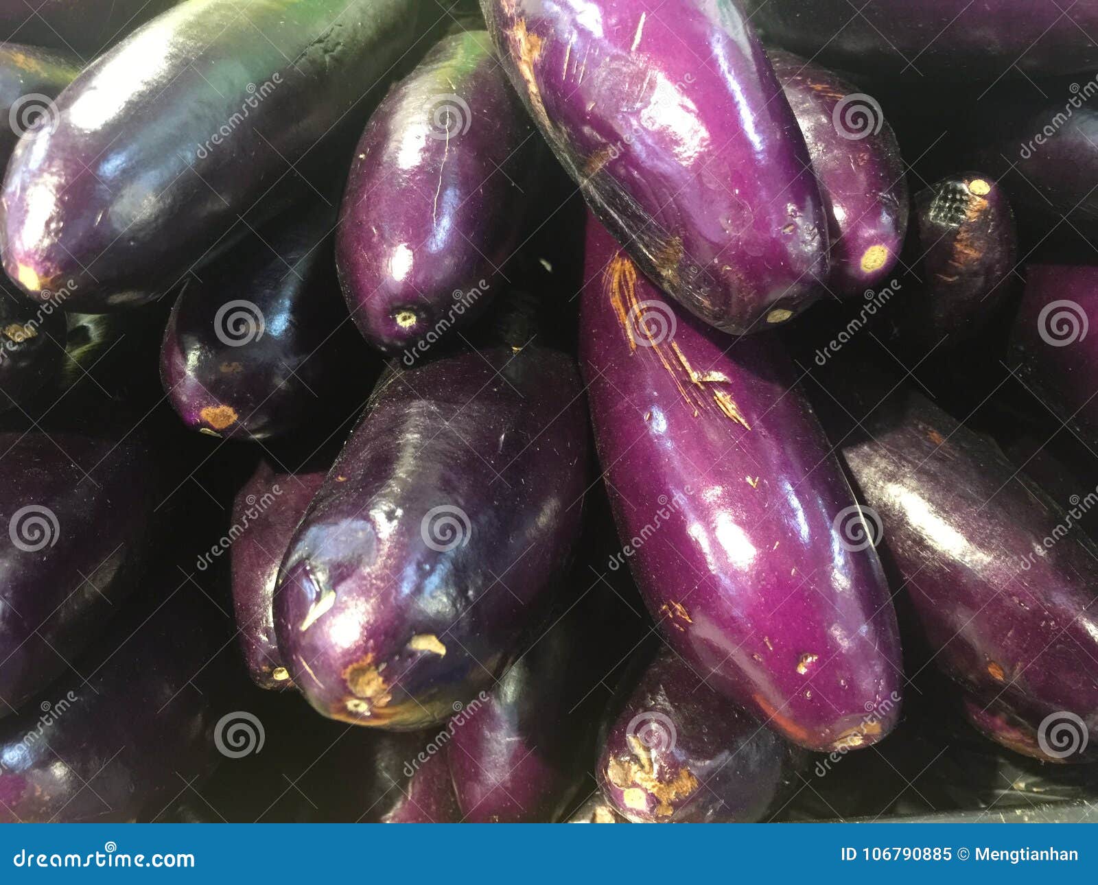 Melanzana immagine stock. Immagine di colori, frutte - 106790885