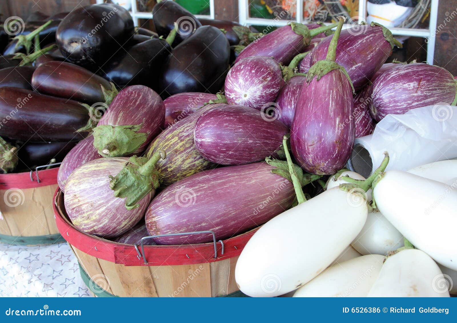 Melanzana fotografia stock. Immagine di dieta, giardino - 6526386