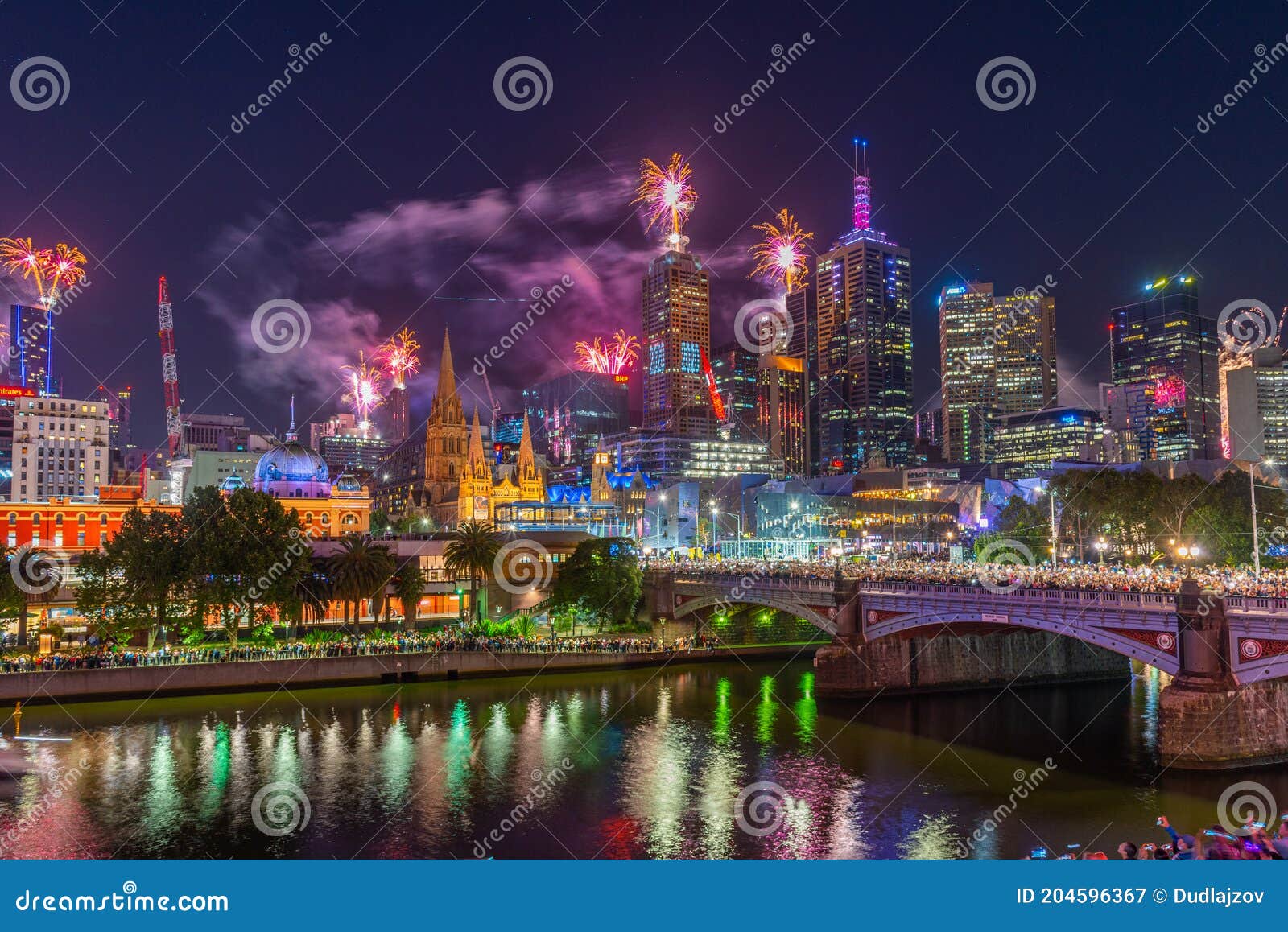 MELBOURNE, AUSTRALIA, DECEMBER 31, 2019: New Years Fireworks Over ...