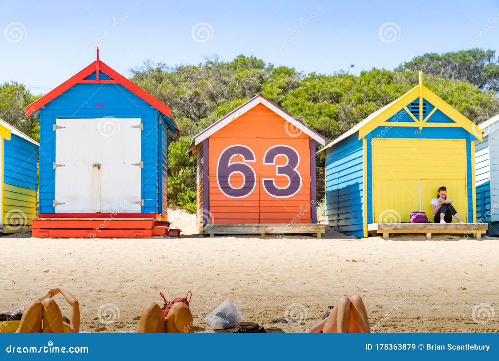 Colourful Brighton Beach Boxes Editorial Stock Image - Image of 2020 ...