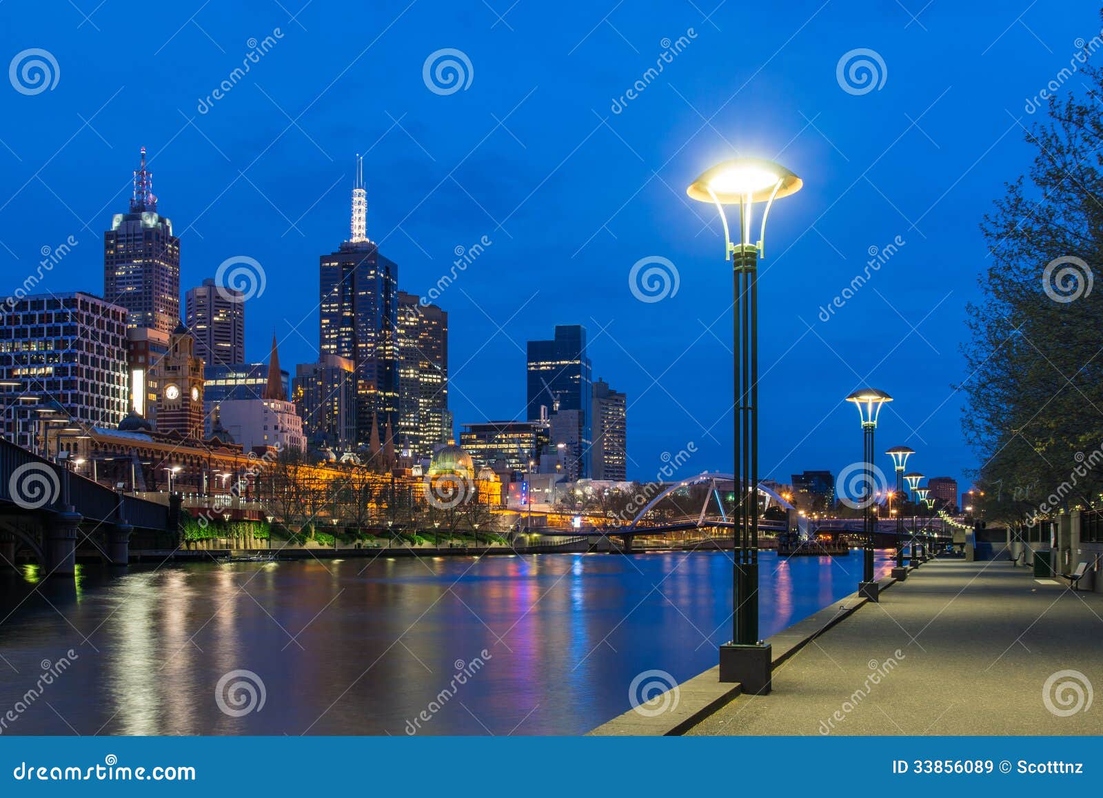 Melbourne City at Night stock image. Image of reflection - 33856089