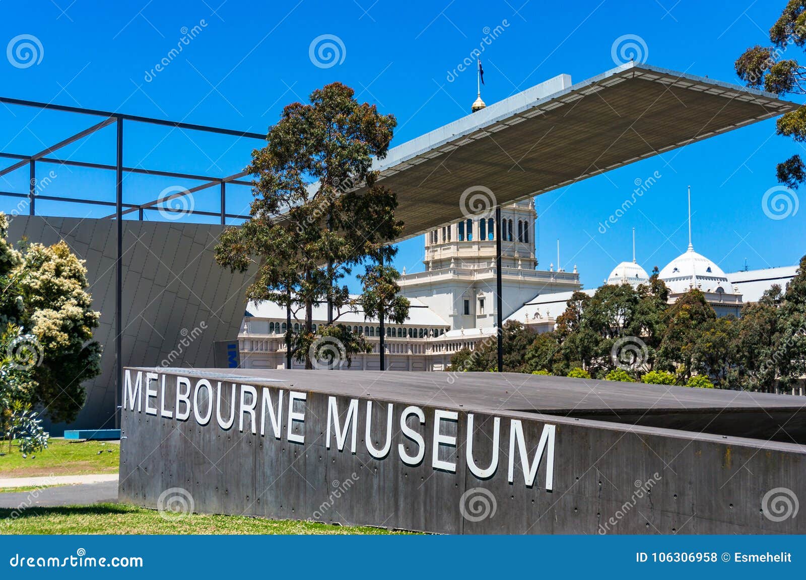 Melbourne Museum Sign at the Museum Grounds Editorial Stock Photo ...