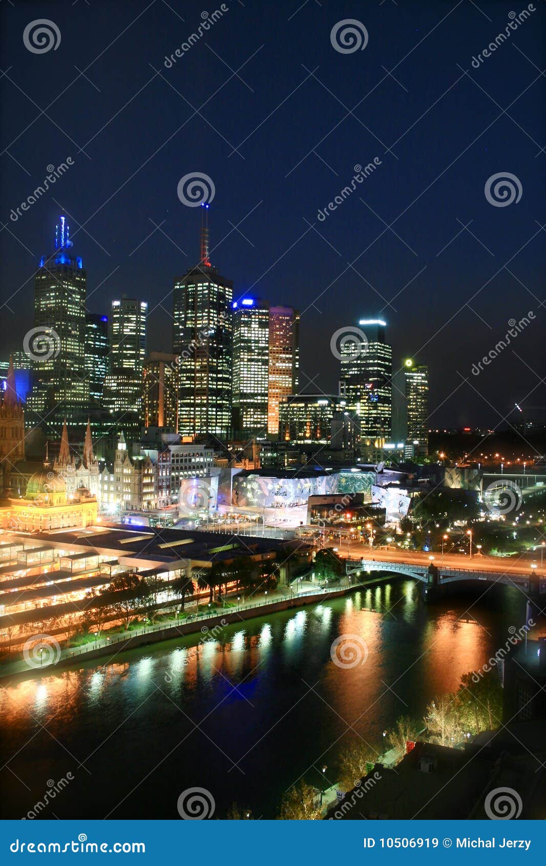 Melbourne at night stock image. Image of skyline, victoria - 10506919