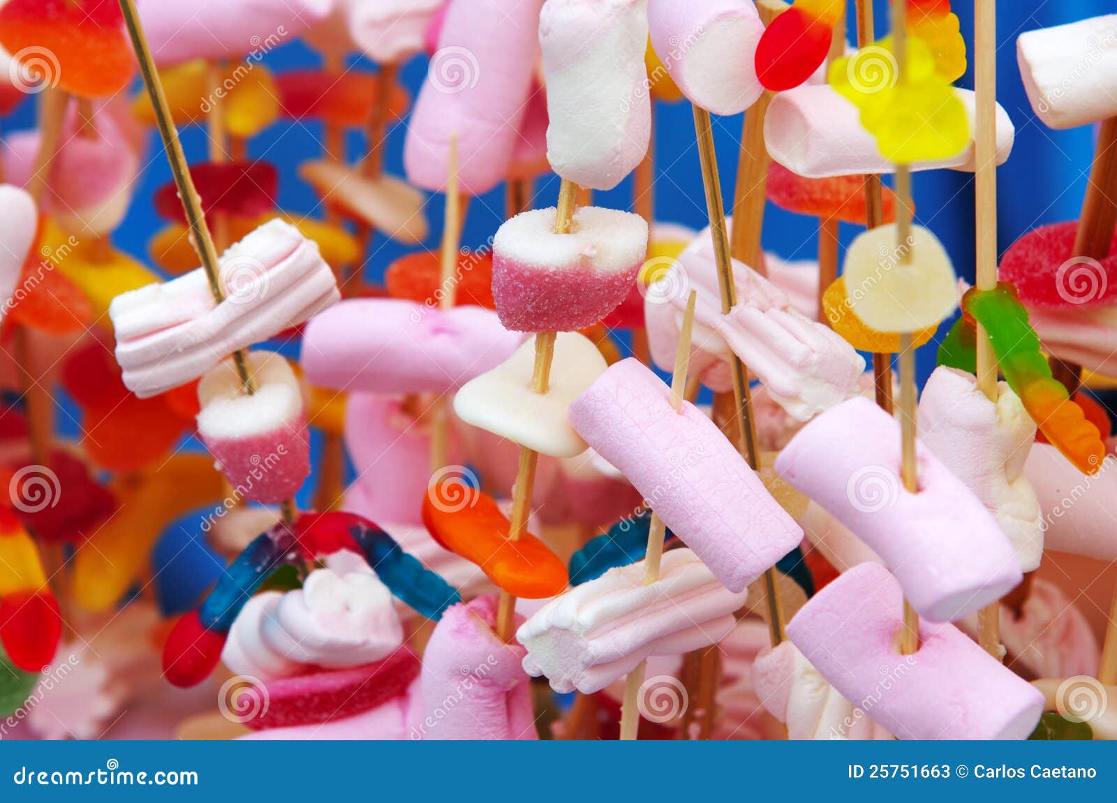 Melcocha imagen de archivo. Imagen de alimento, rosa - 25751663