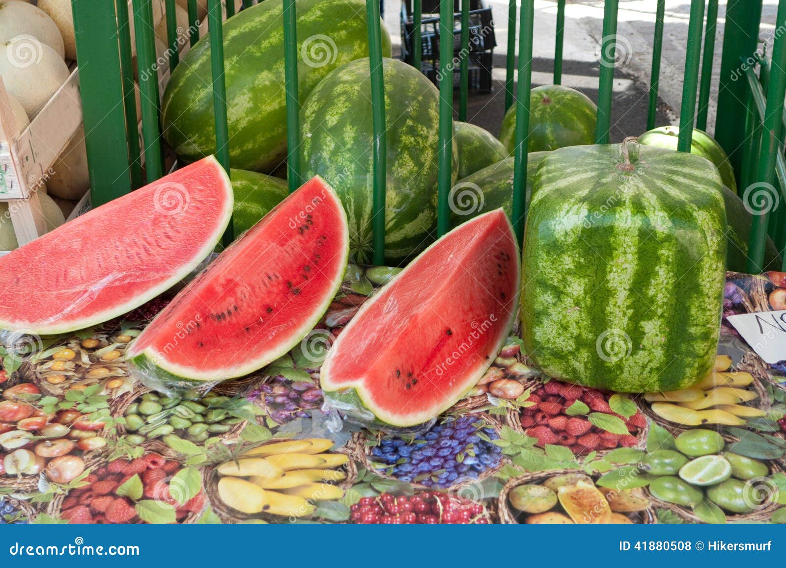 Melon cube würfelform stock photo. Image of fruit, cube - 41880508