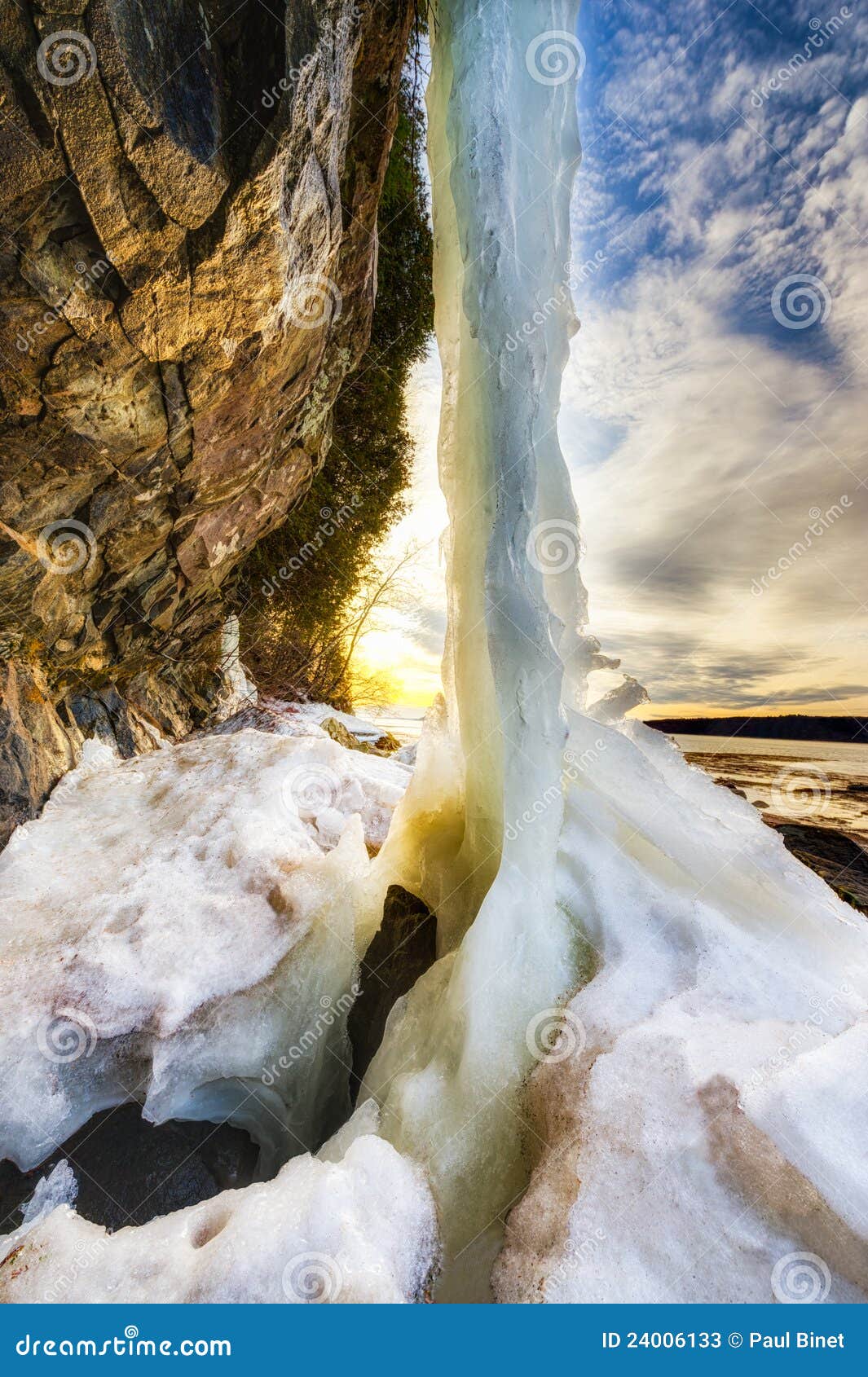 Melting Ice Spring Landscape Stock Image - Image of landscape, coast ...