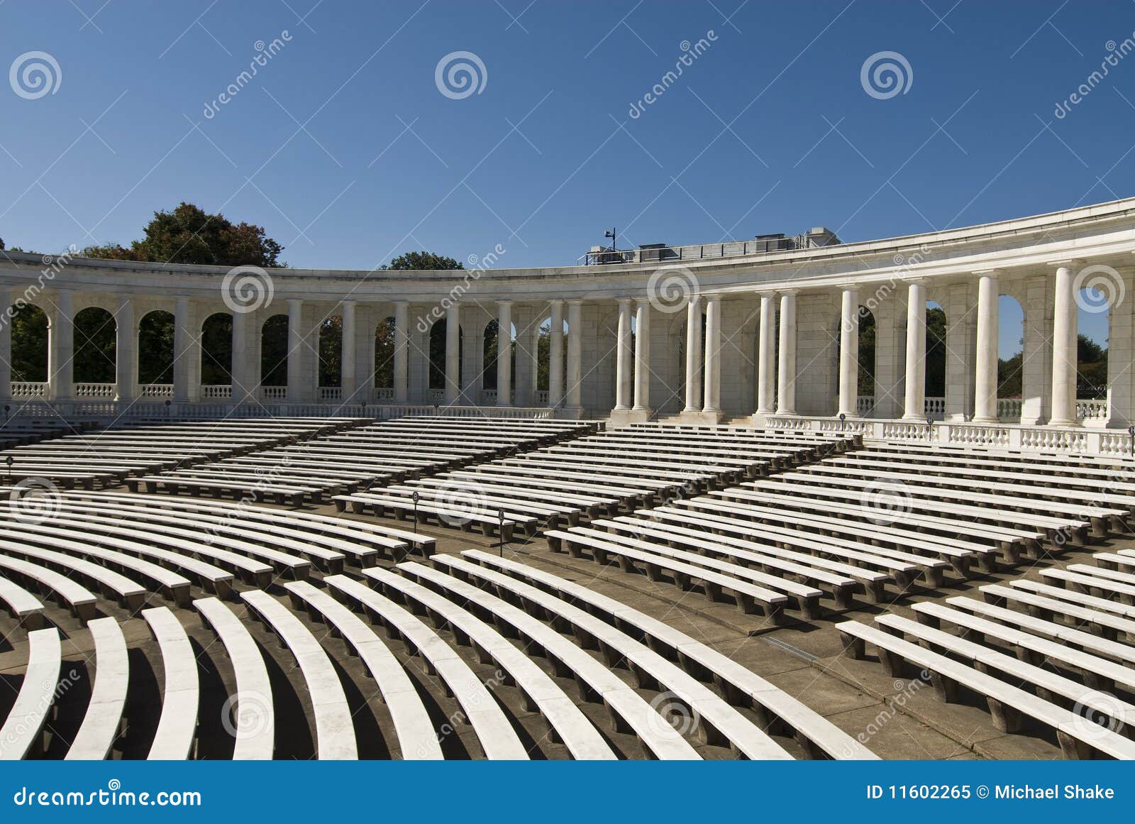 Memorial Amphitheater stock image. Image of cemetery - 11602265