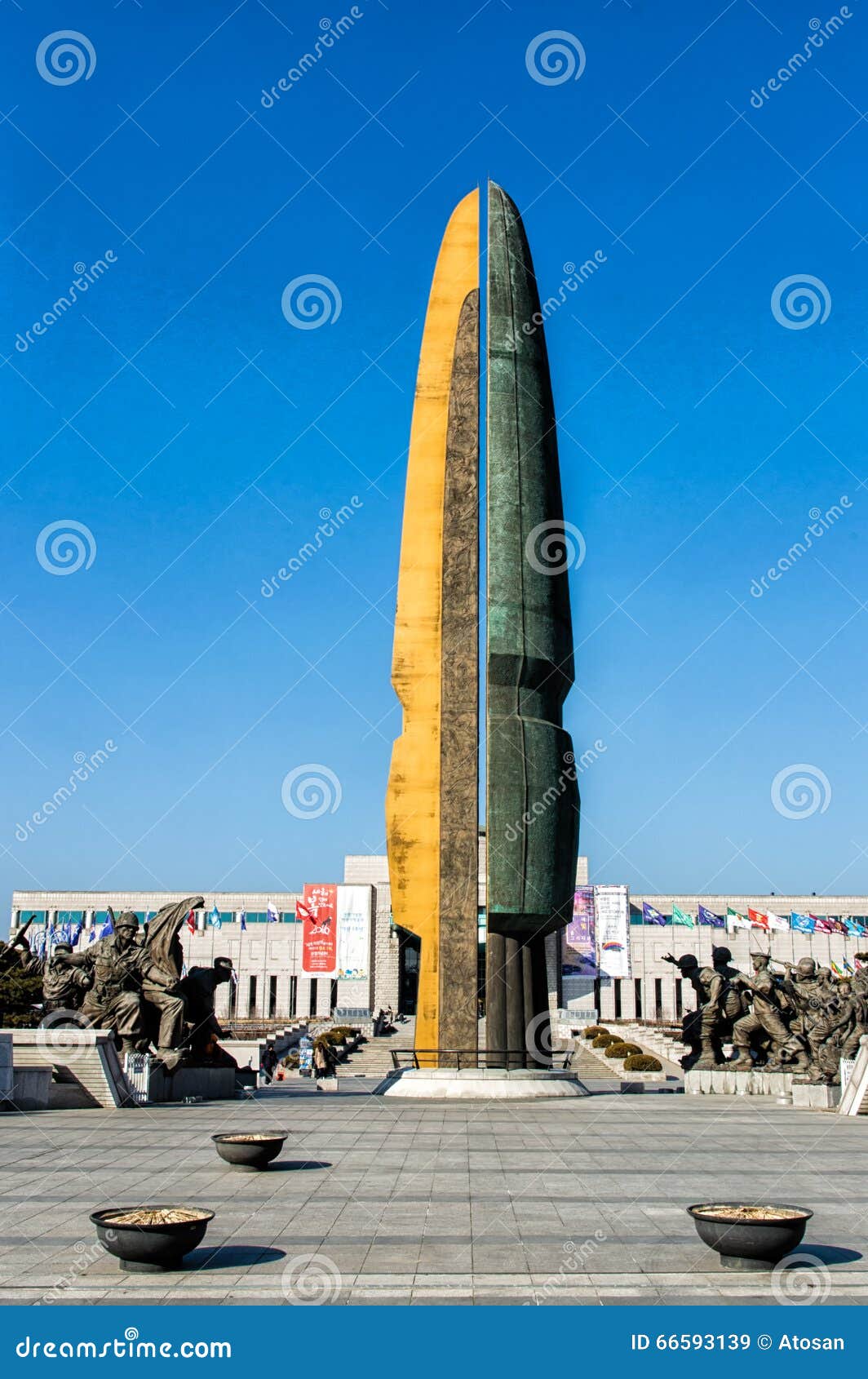 Memorial Pillar editorial stock image. Image of memorial - 66593139