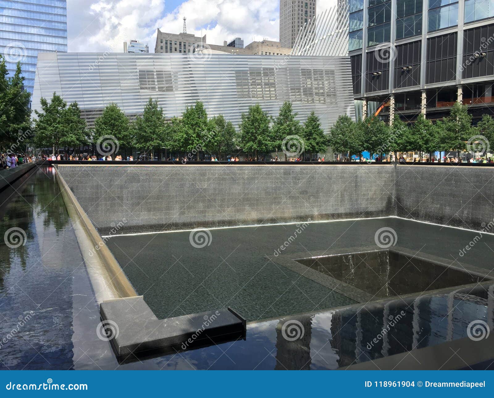 911 Memorial Pool, Manhattan, NYC Editorial Stock Image - Image of ...