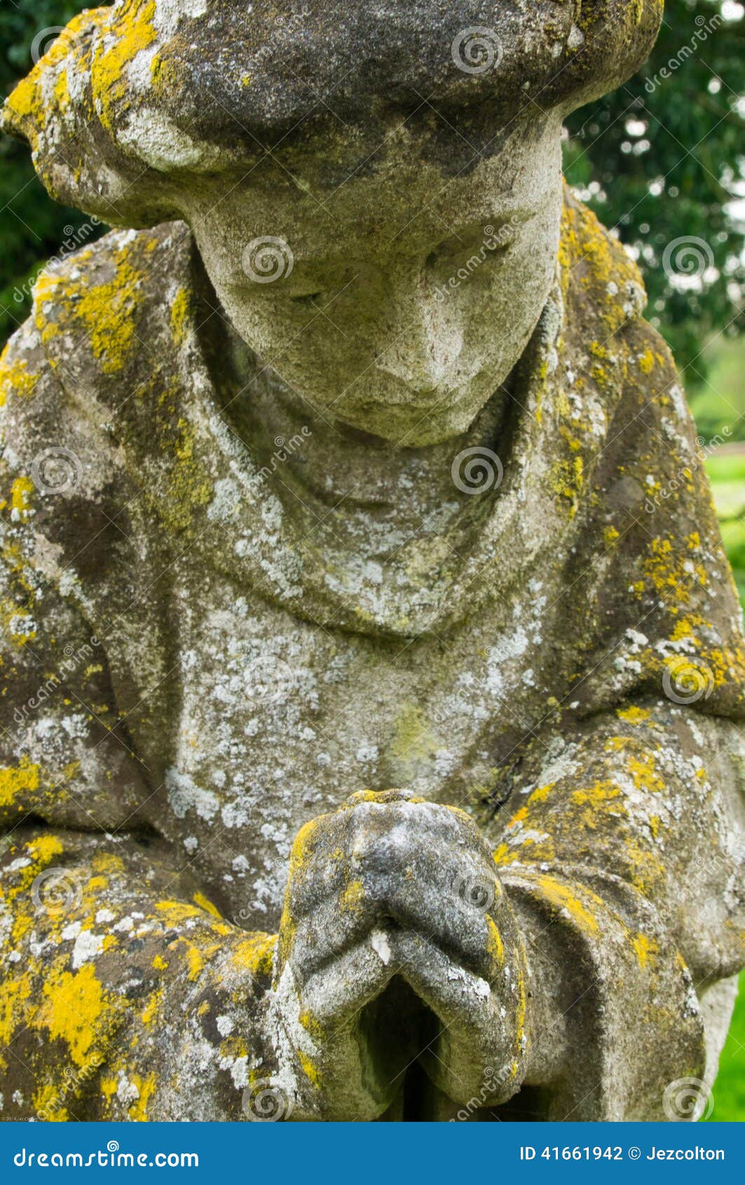 Memorial statue stock photo. Image of gravestone, architecture - 41661942