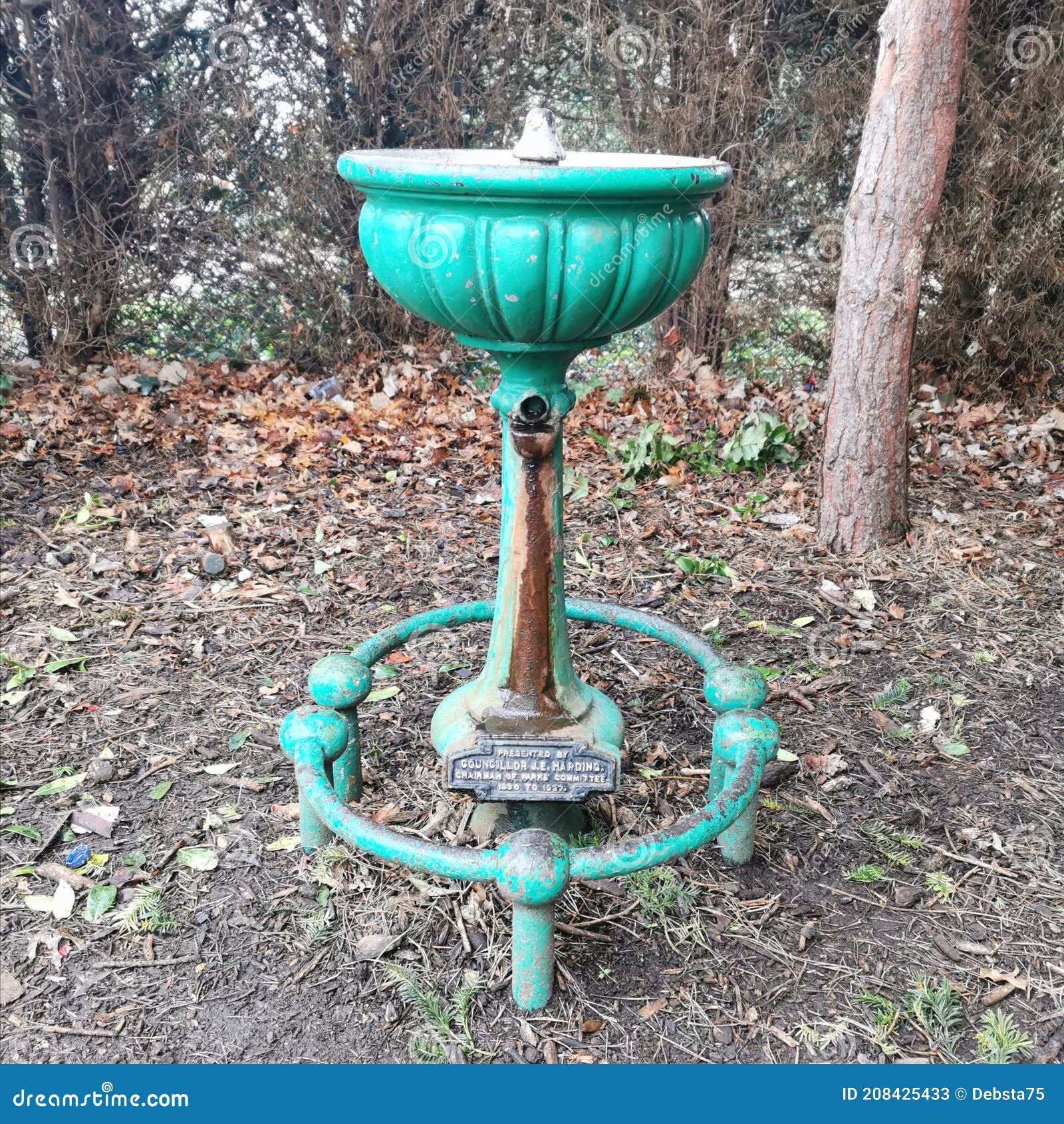 Memorial Water Feature at West Bridgford Park Stock Image - Image of ...