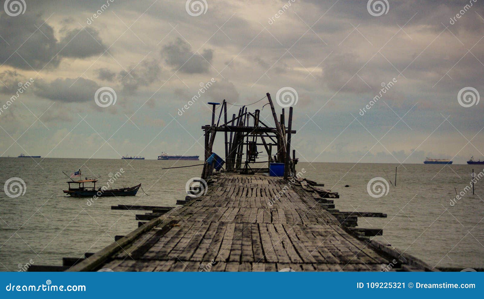 Memories of the old jetty stock image. Image of structure - 109225321