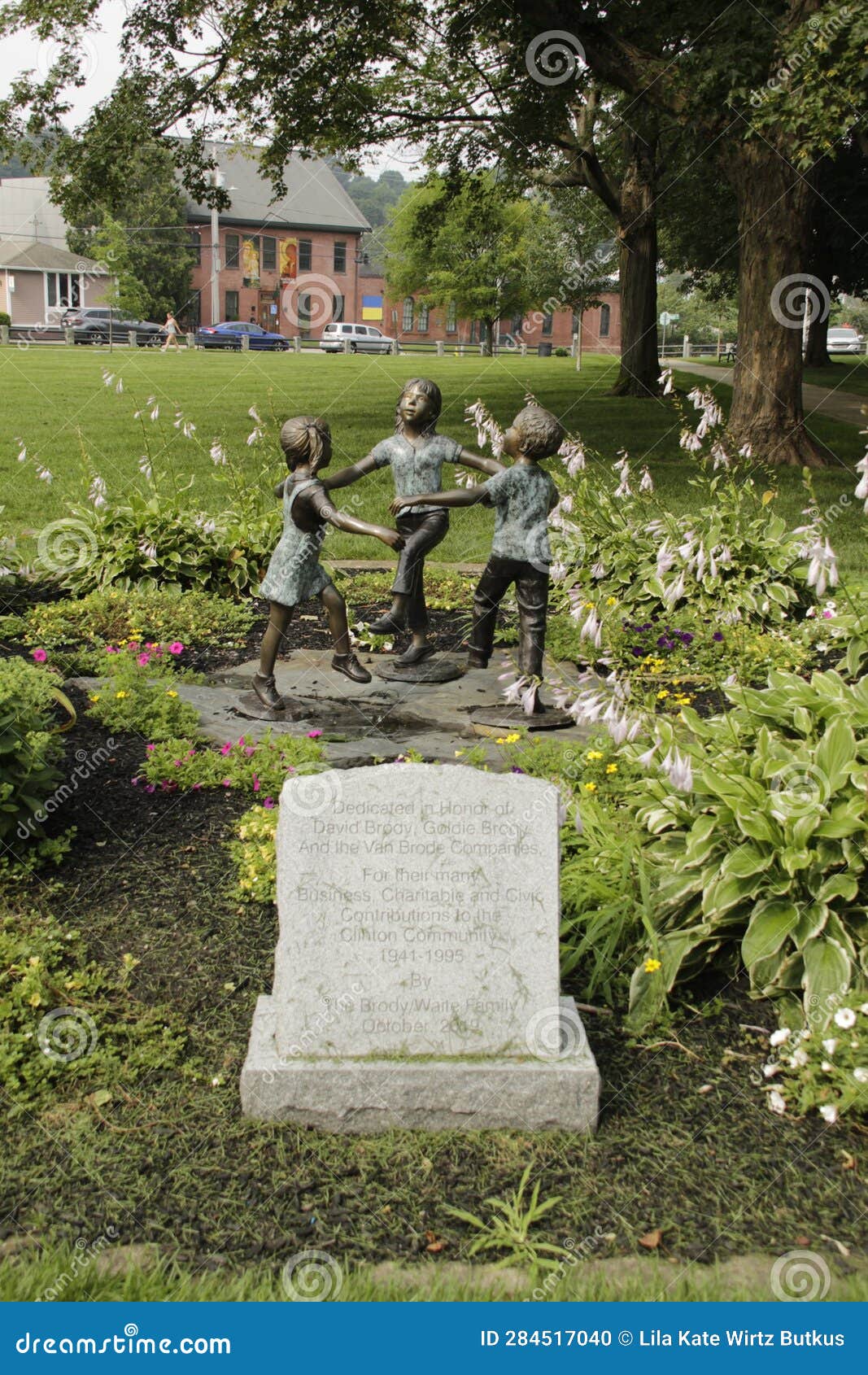 Three Old Headstone With Faint Markings In An Old New England Cemetery ...
