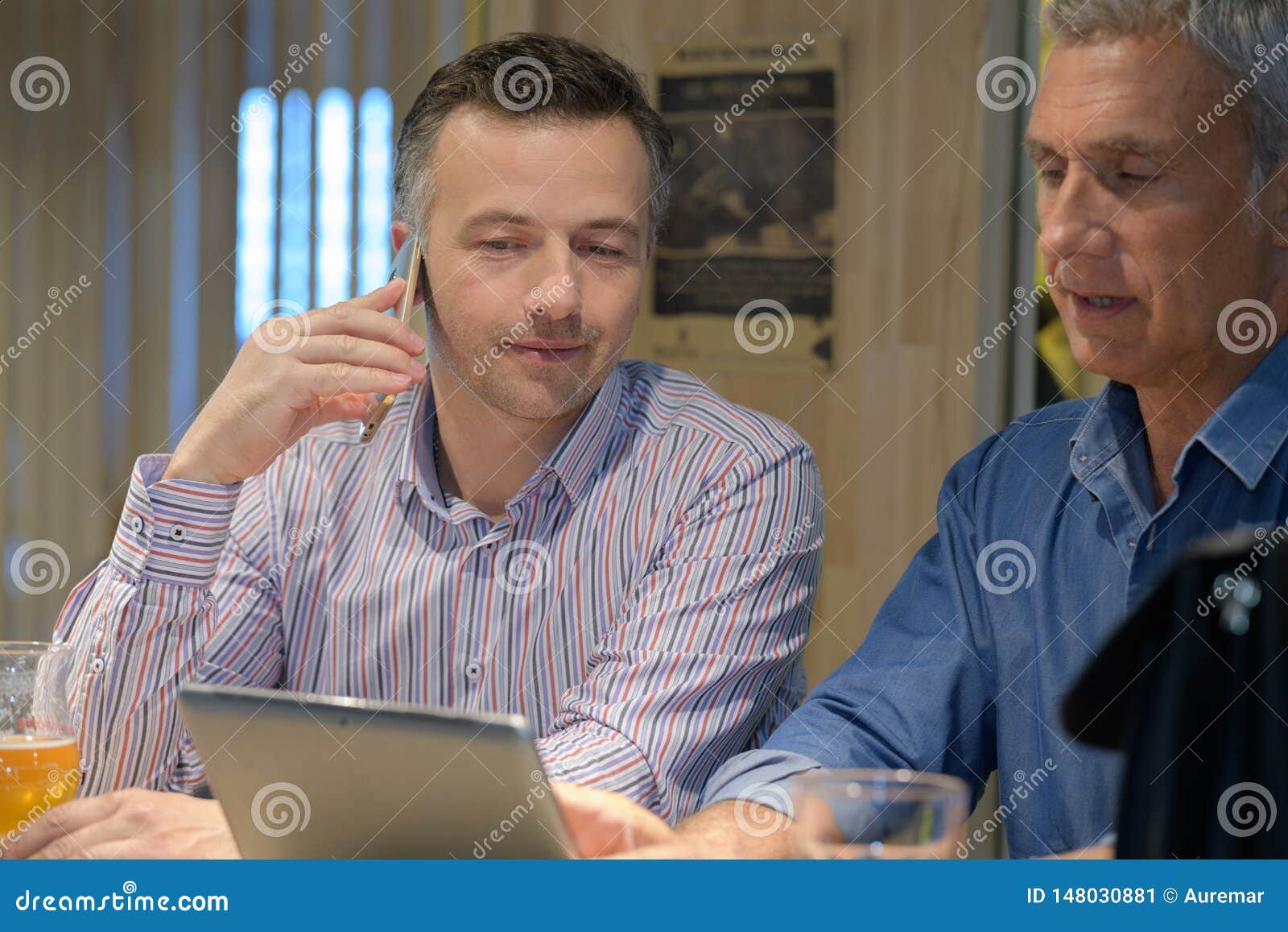 Men beer and tablet stock image. Image of leisure, clinking - 148030881