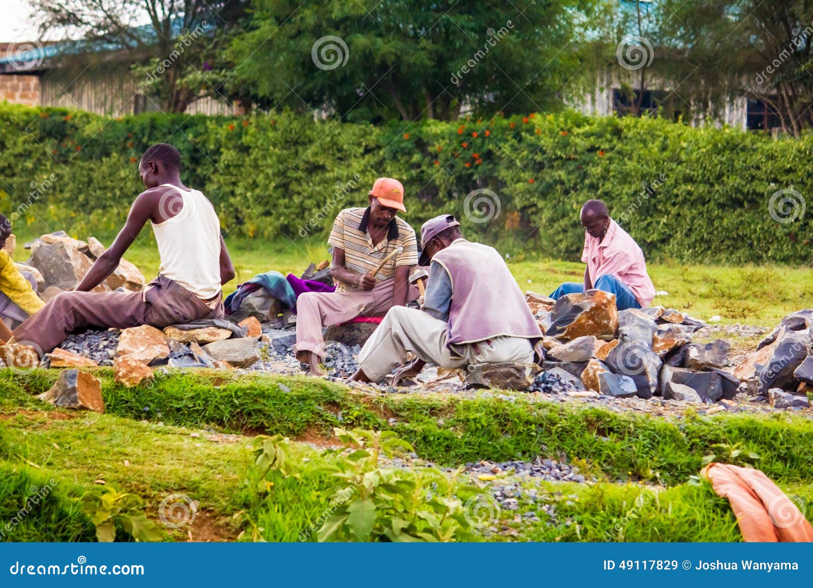 Men breaking rocks editorial stock image. Image of skill - 49117829