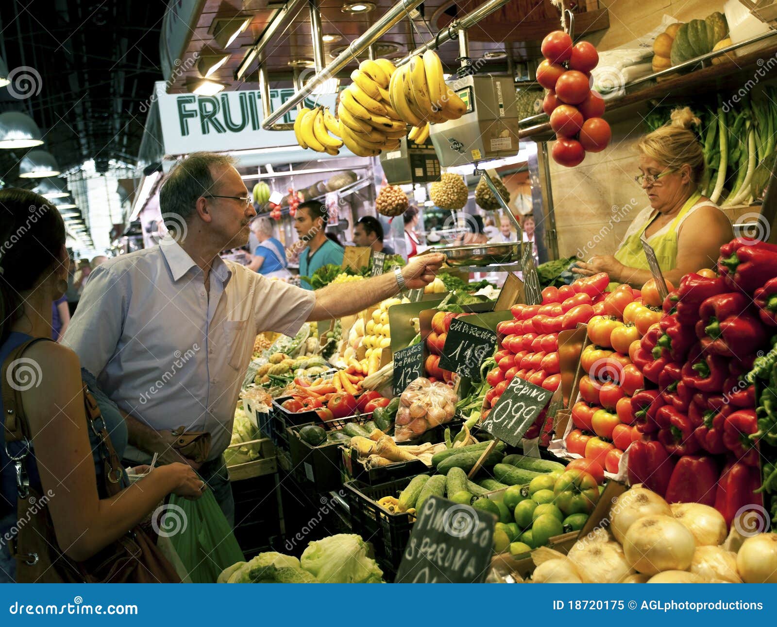 Men Buying Vegetables on Market Editorial Image - Image of female ...