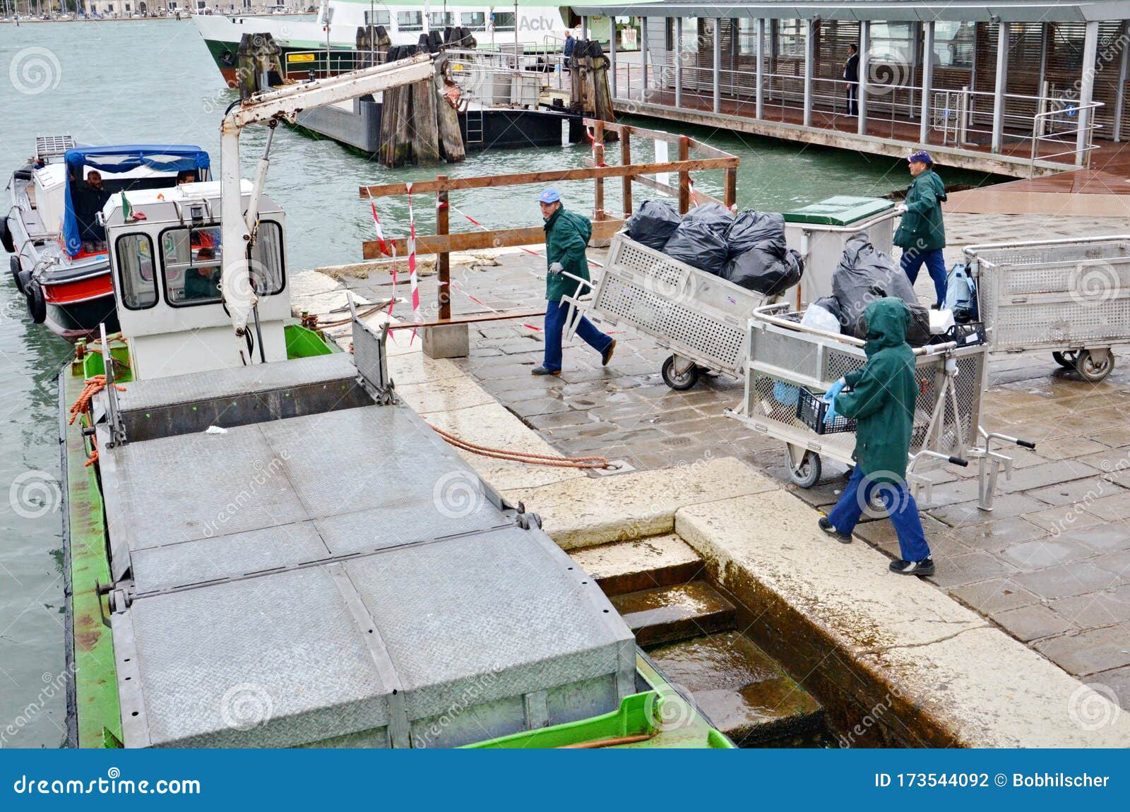 Men Load Garbage Aboard a Garbage Boat in Venice Editorial Photography ...