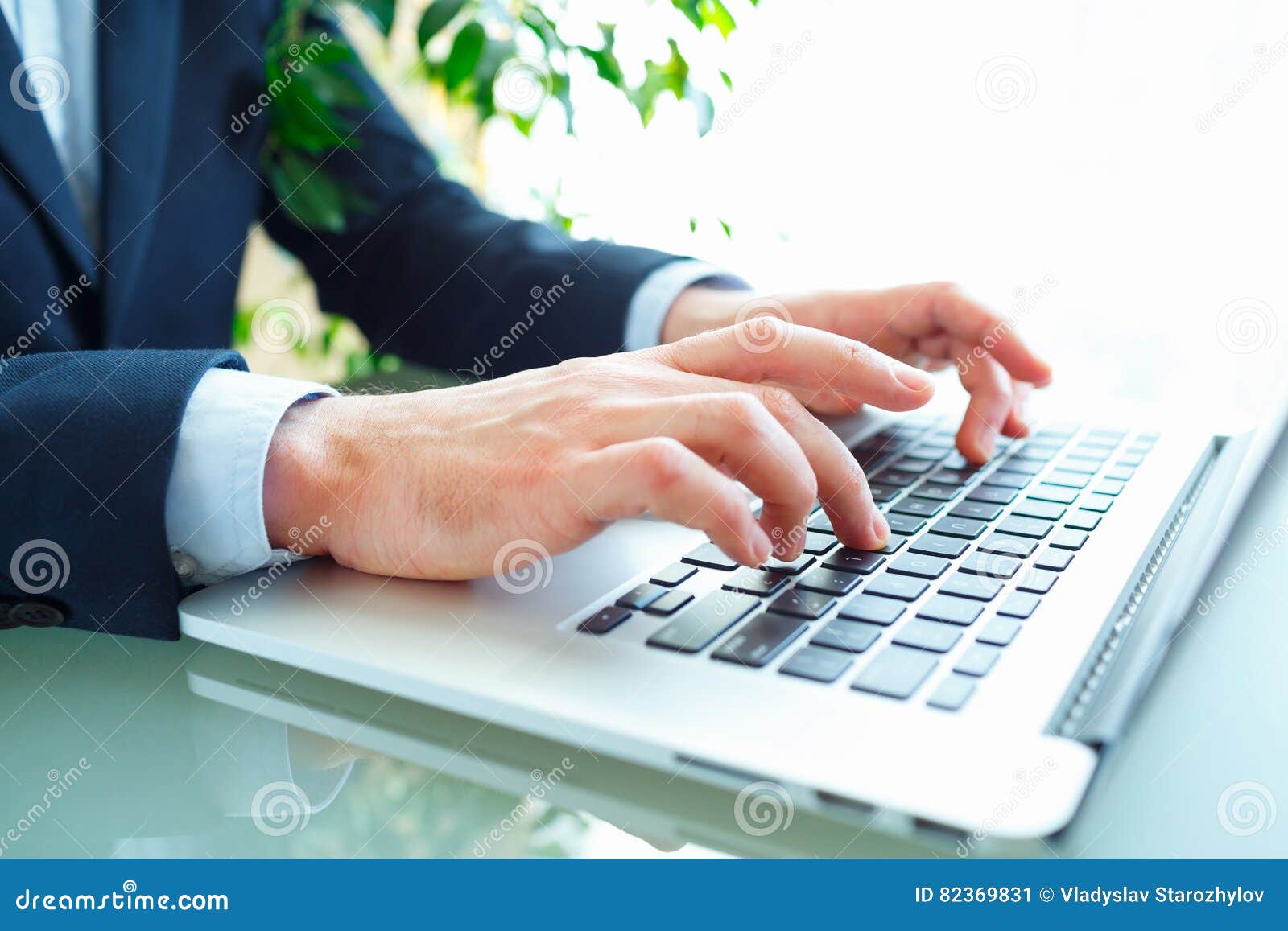 Men Office Worker Typing on the Keyboard Stock Image - Image of ...