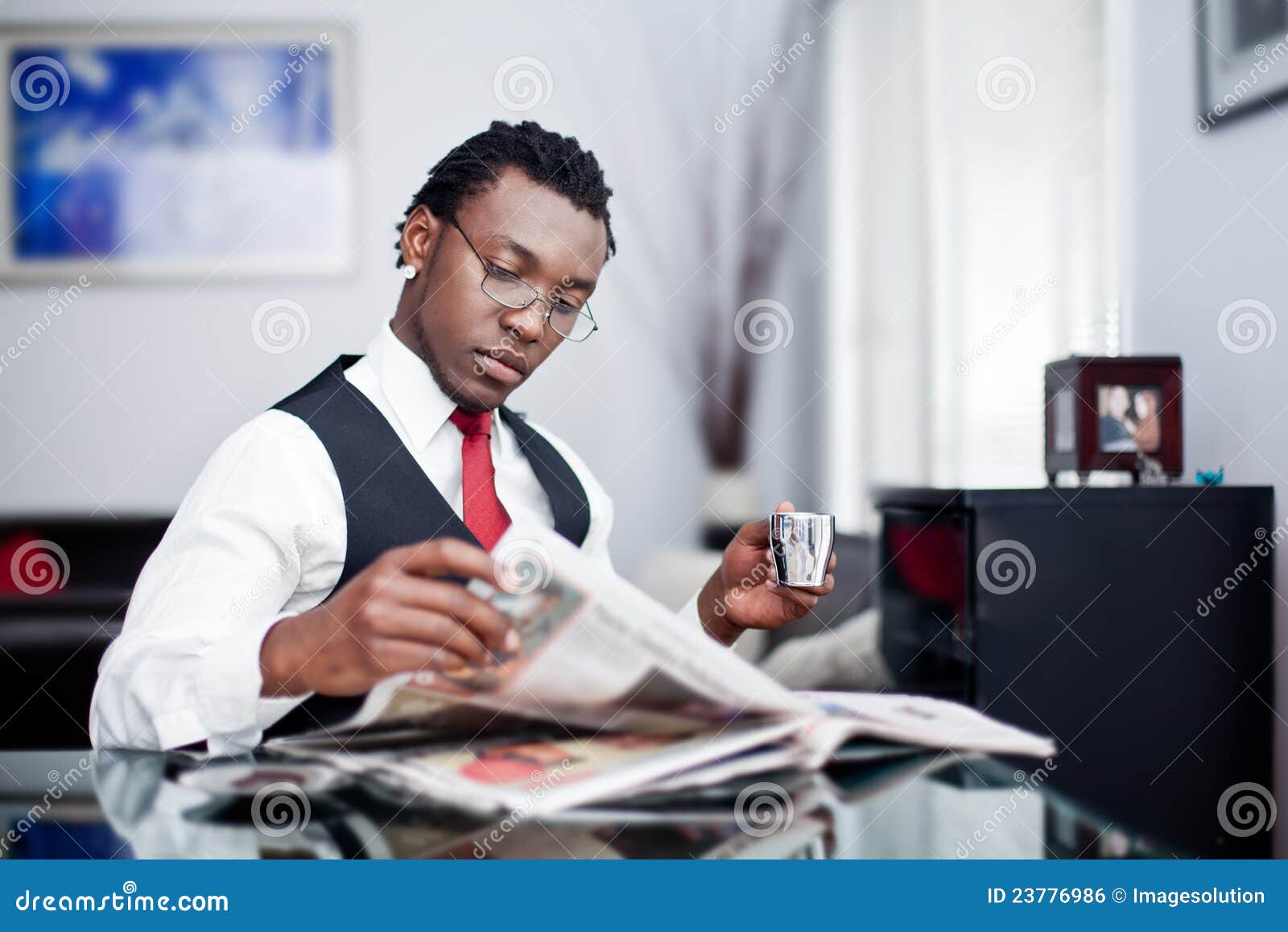 Men reading the news paper stock photo. Image of business - 23776986