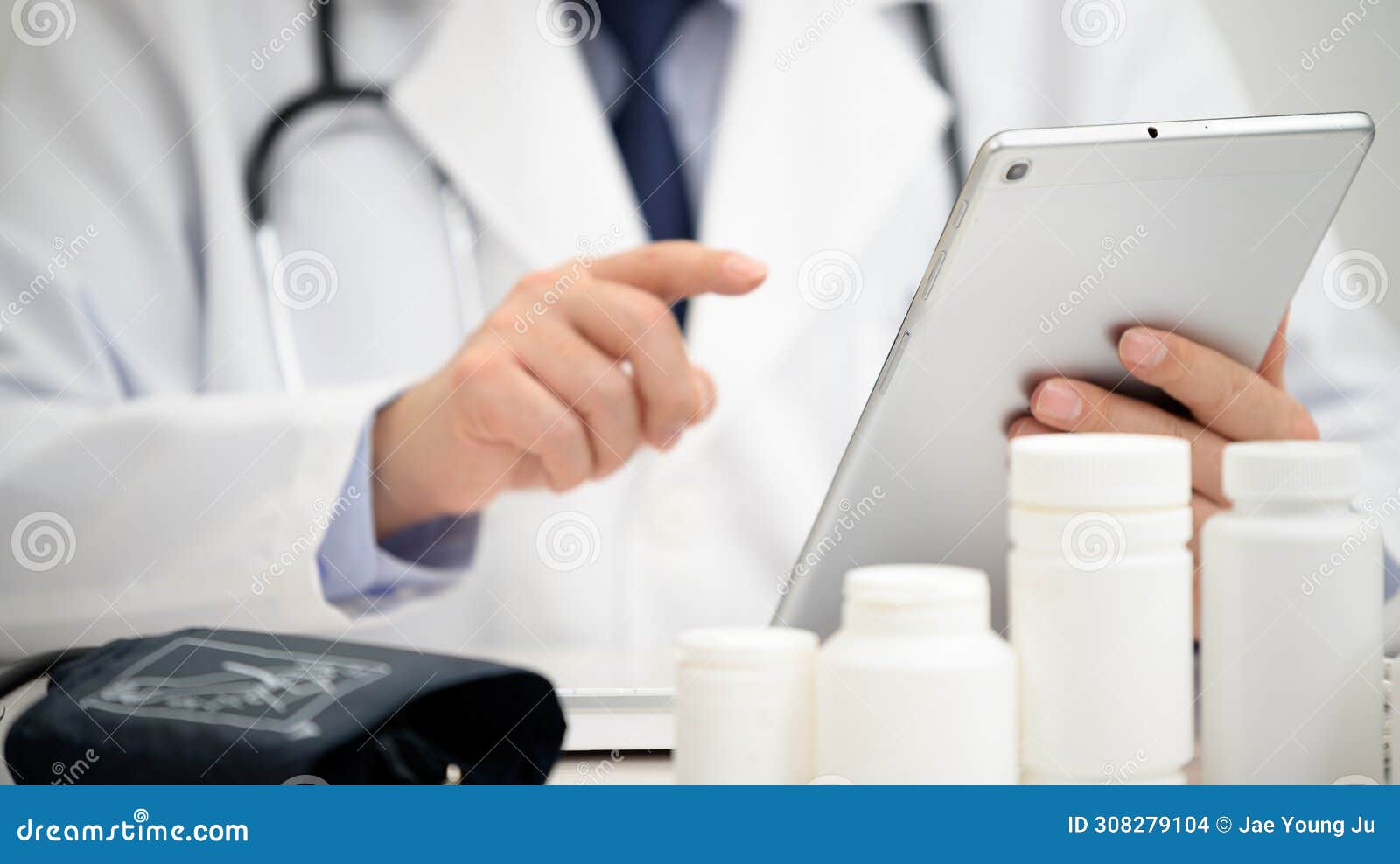 Men S Doctors Using Tablets, Telemedicine Concepts Stock Photo - Image ...