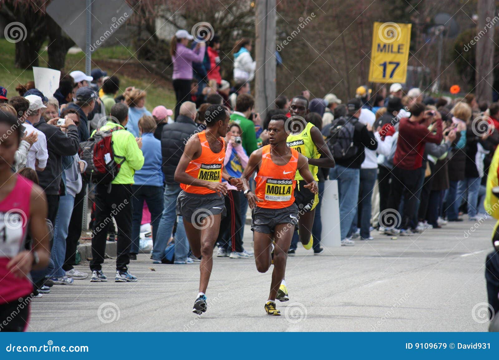 Men S Elite Pack at the Boston Marathon Editorial Stock Image - Image ...