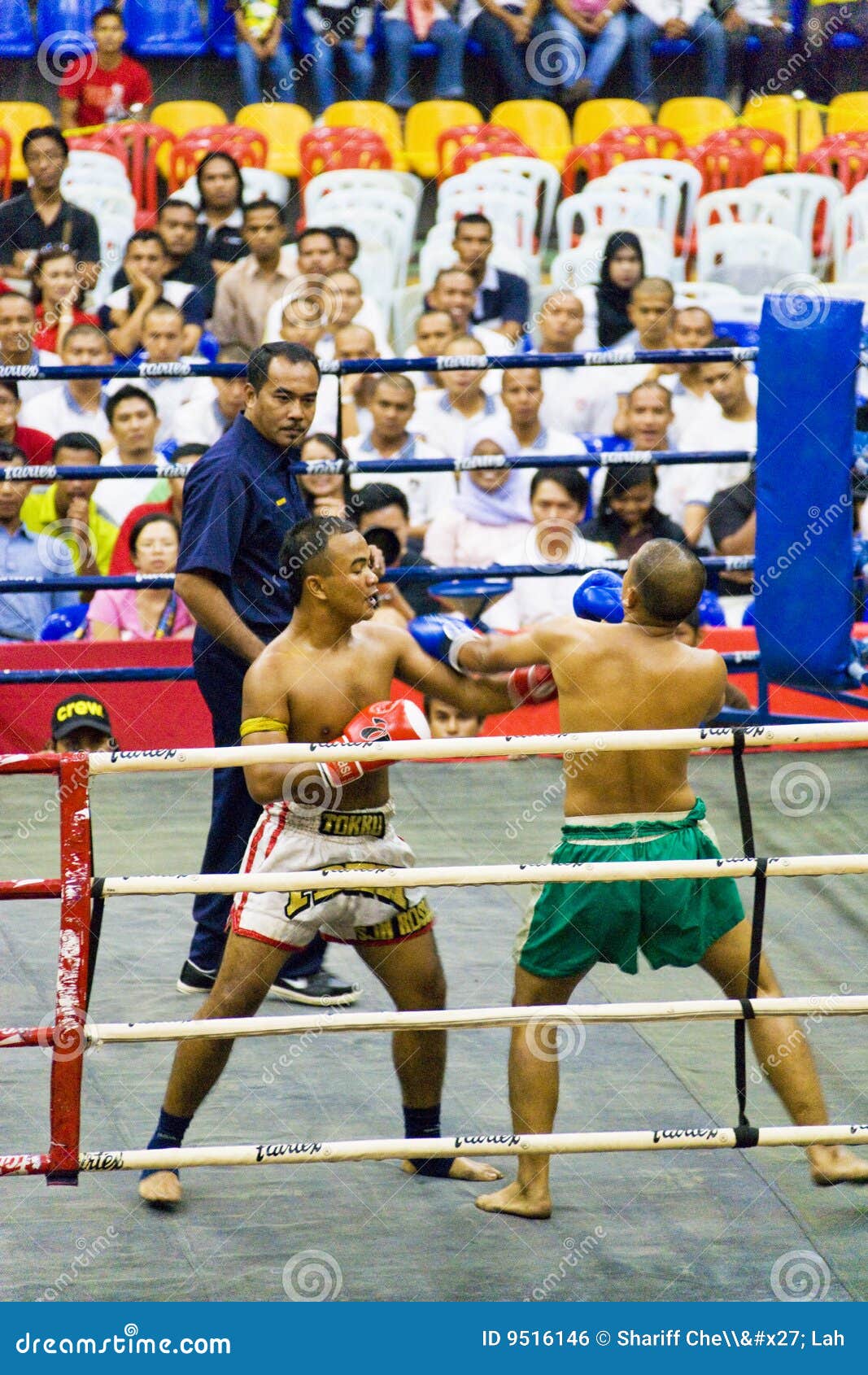 Men s Kick Boxing Action editorial photo. Image of superfights - 9516146