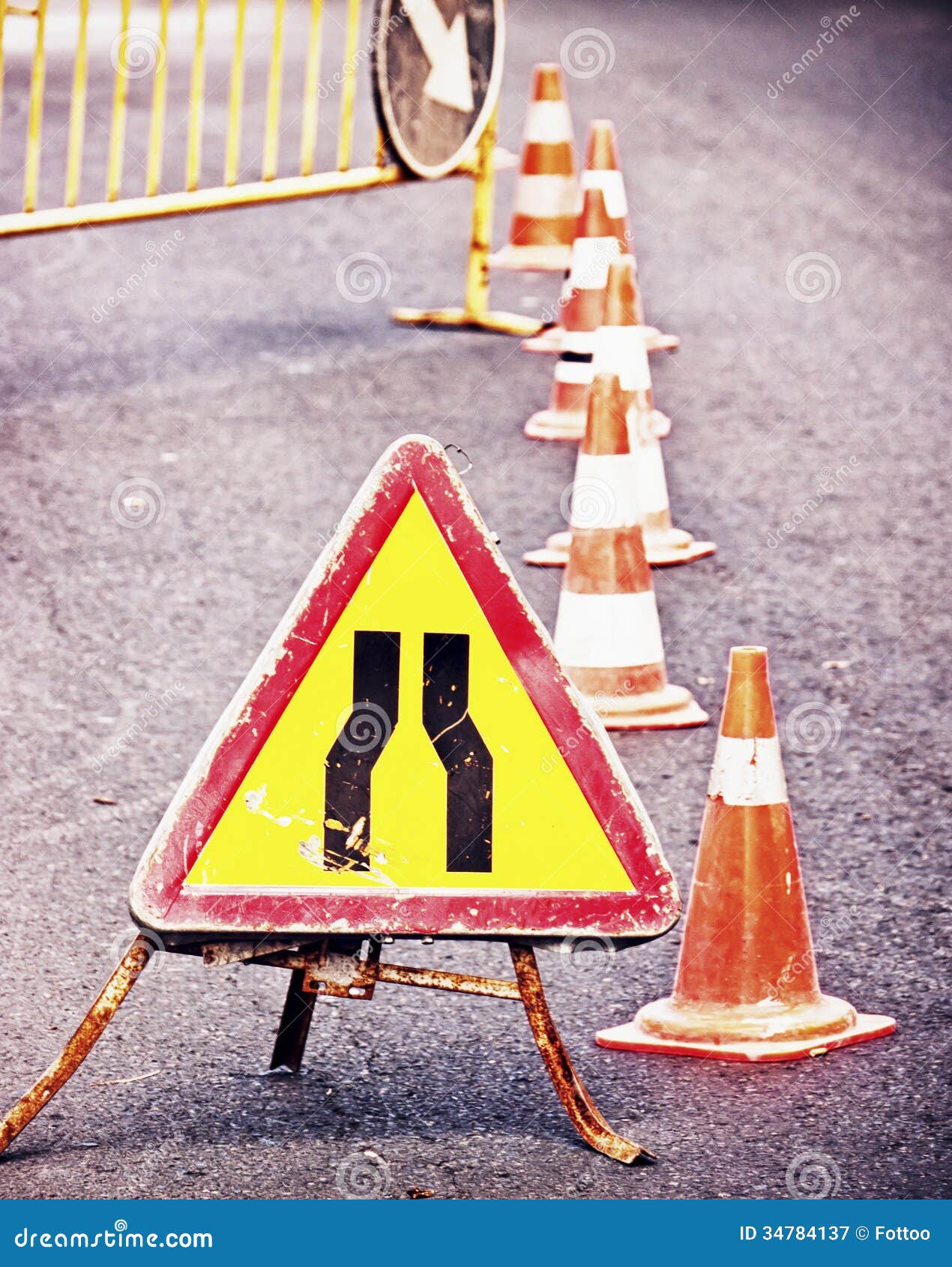 Men at work sign stock image. Image of lantern, warning - 34784137