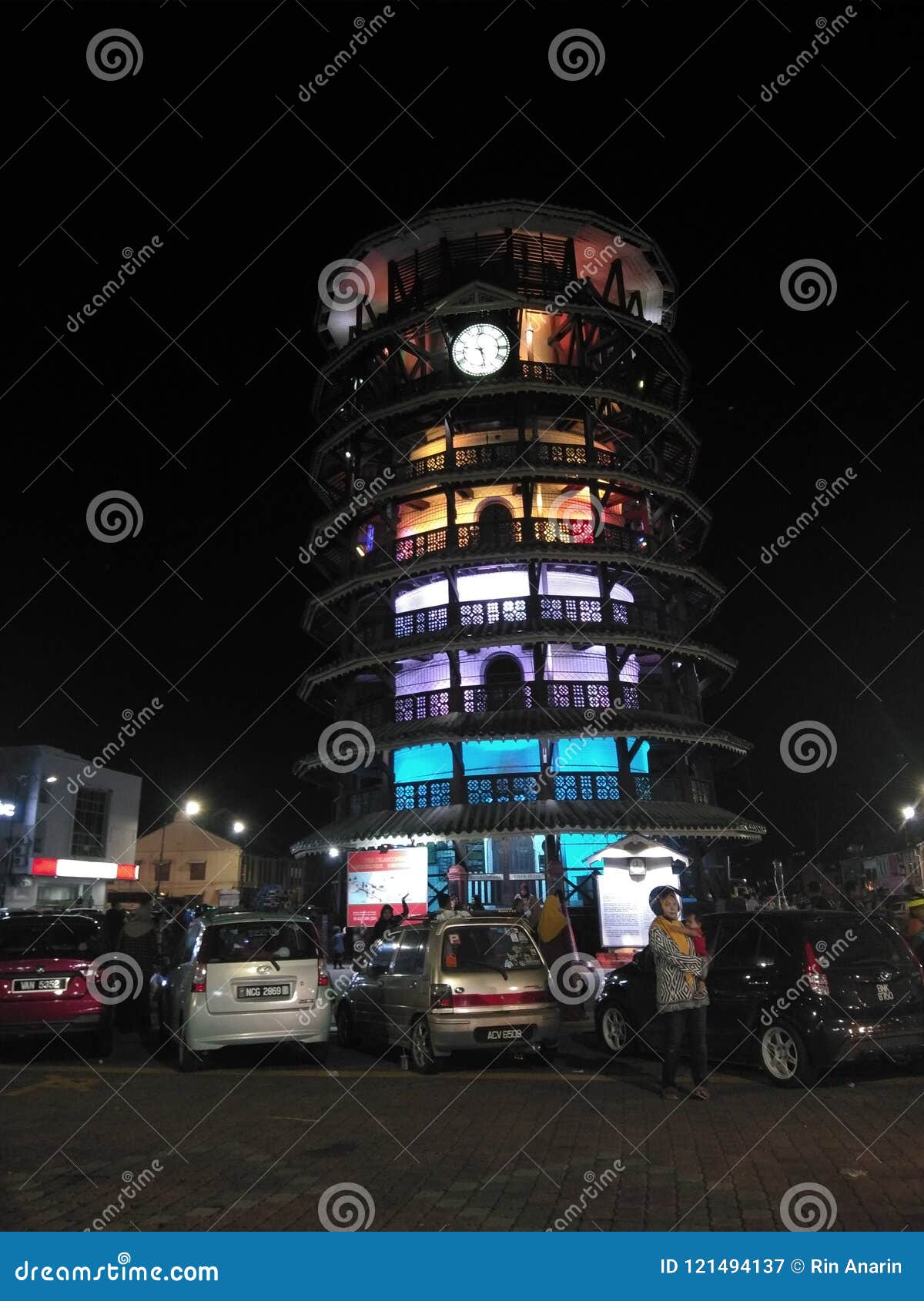 Menara condong editorial photography. Image of tower - 121494137