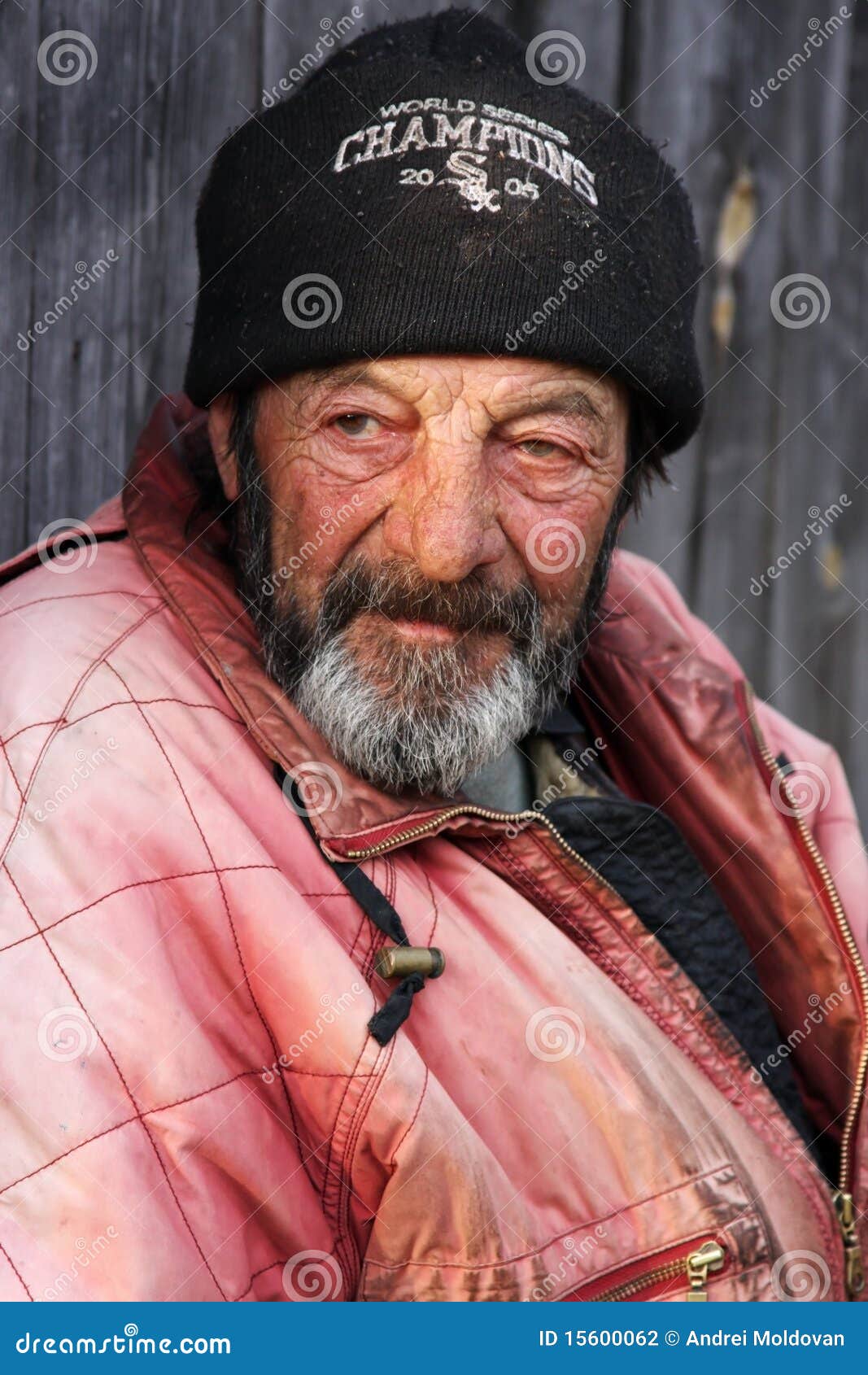 Mendiant photographie éditorial. Image du affamé, modifié - 15600062