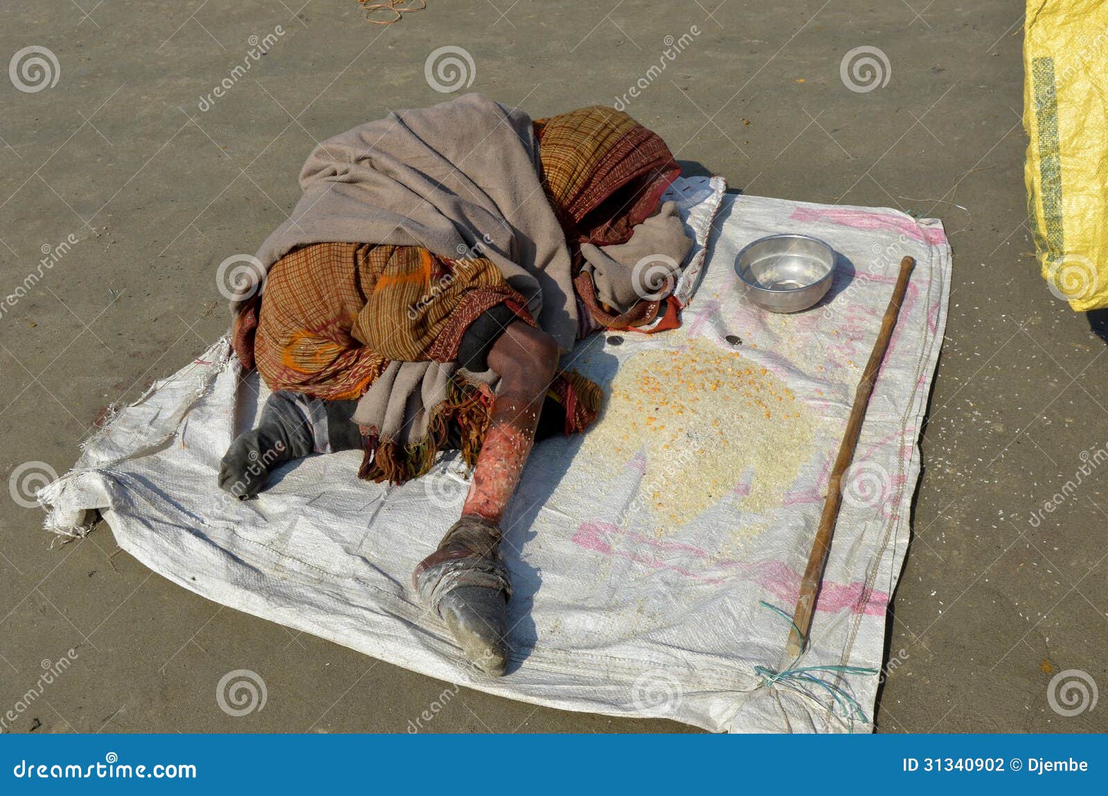 Mendicant editorial photography. Image of abandonment - 31340902