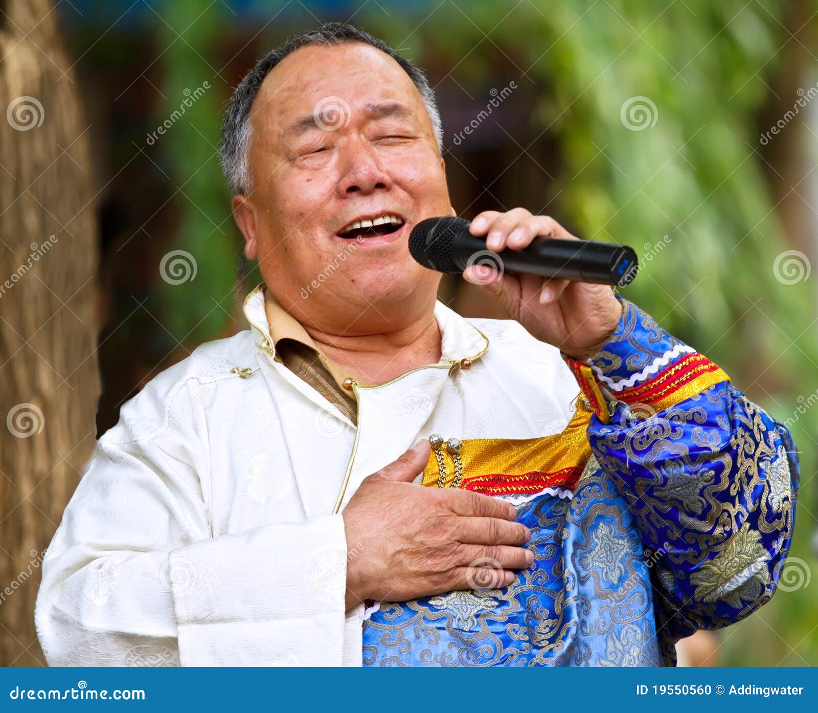 Menggu Race Singer Sing Songs Editorial Image - Image of people ...