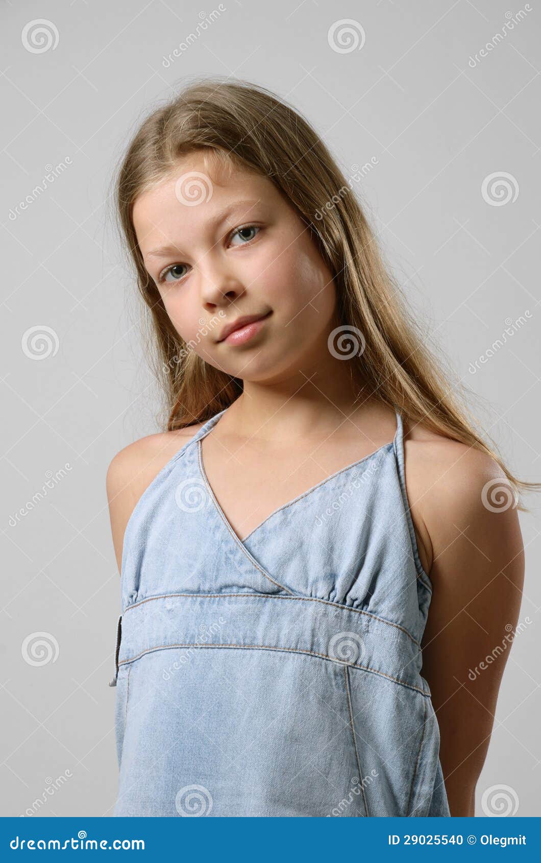 Menina do Preteen foto de stock. Imagem de encarregado - 29025540