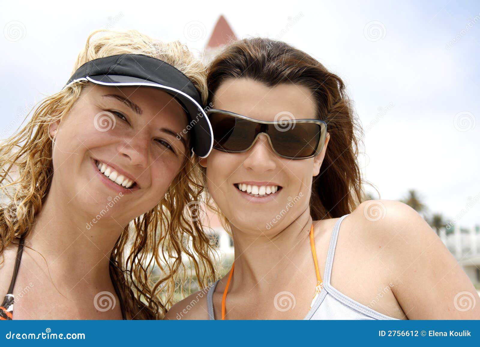 Meninas Na Praia Foto De Stock Imagem De Fresco Olho 2756612
