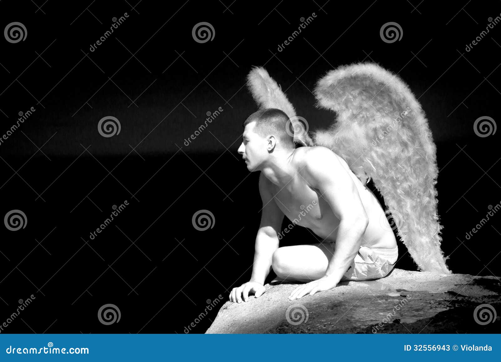 Mens Die Angel Wings Dragen Stock Afbeelding - Image of heilig ...