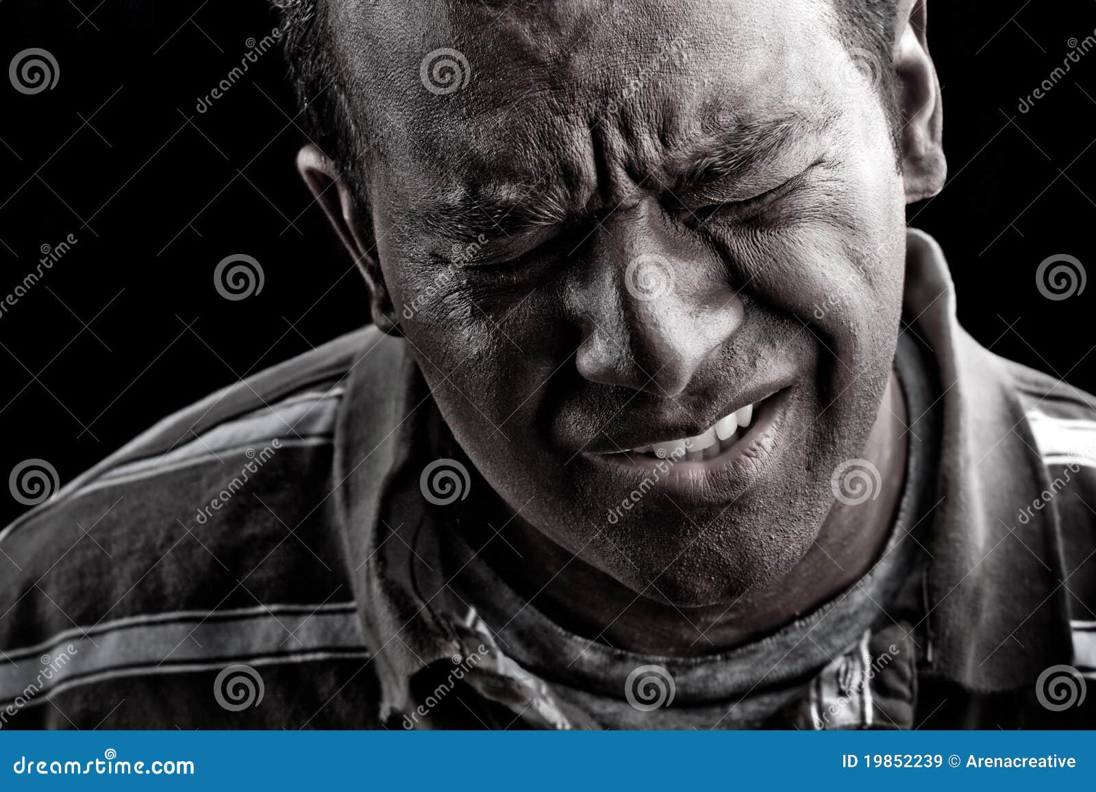 Mens in Extreme Angst of Pijn Stock Afbeelding - Image of portret ...